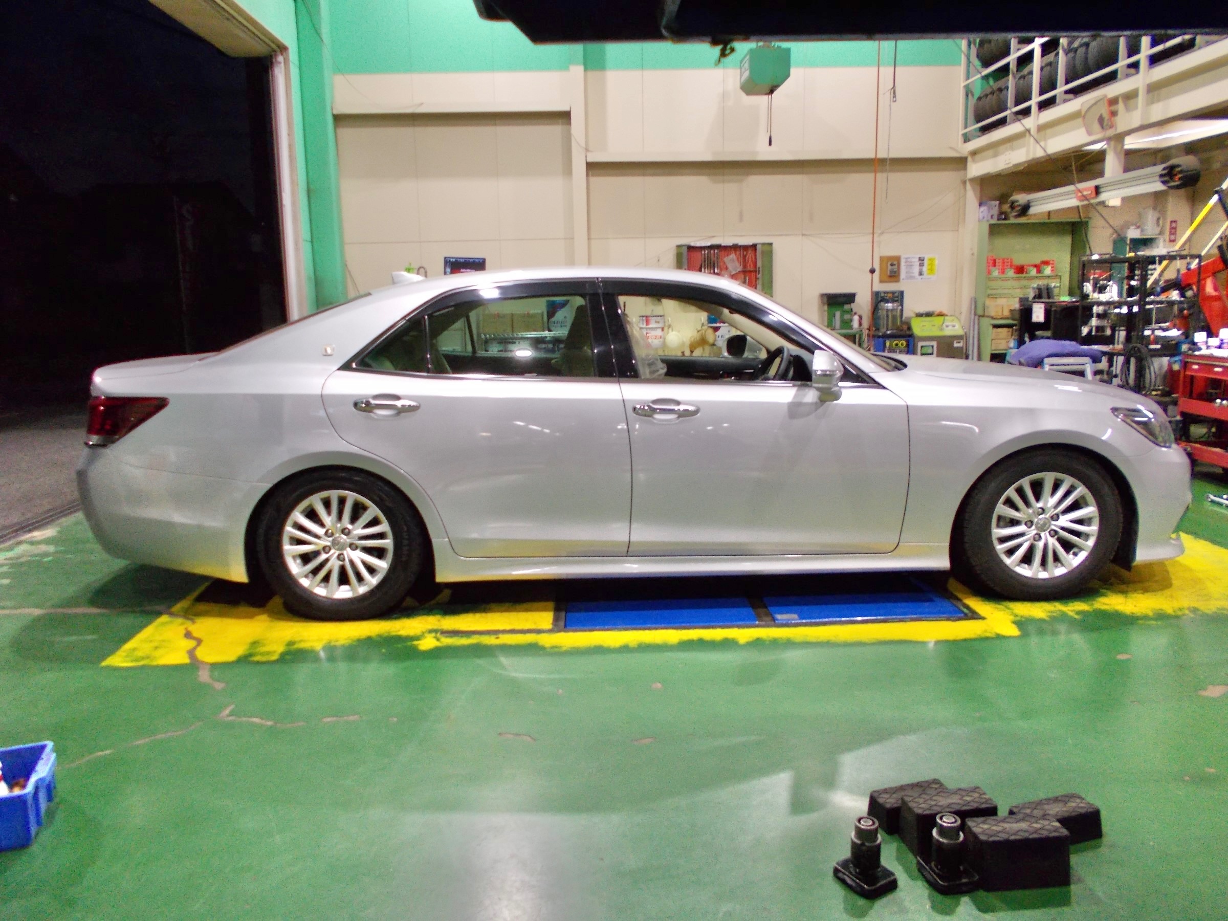 【好事例集】クラウンロイヤルサルーン GRS210 車高調 | 店舗おススメ情報 | タイヤ館 北本（埼玉県）