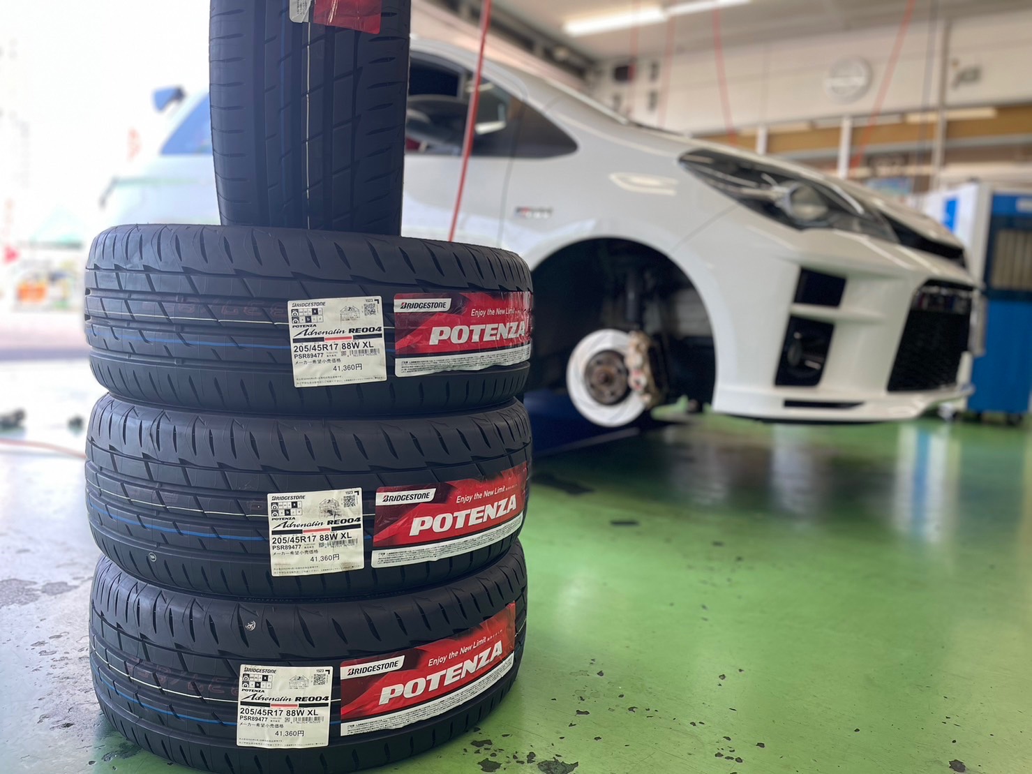 トヨタ・ヴィッツGRMN・NCP131 】タイヤ交換 | 店舗おススメ情報 | タイヤ館 土浦北インター