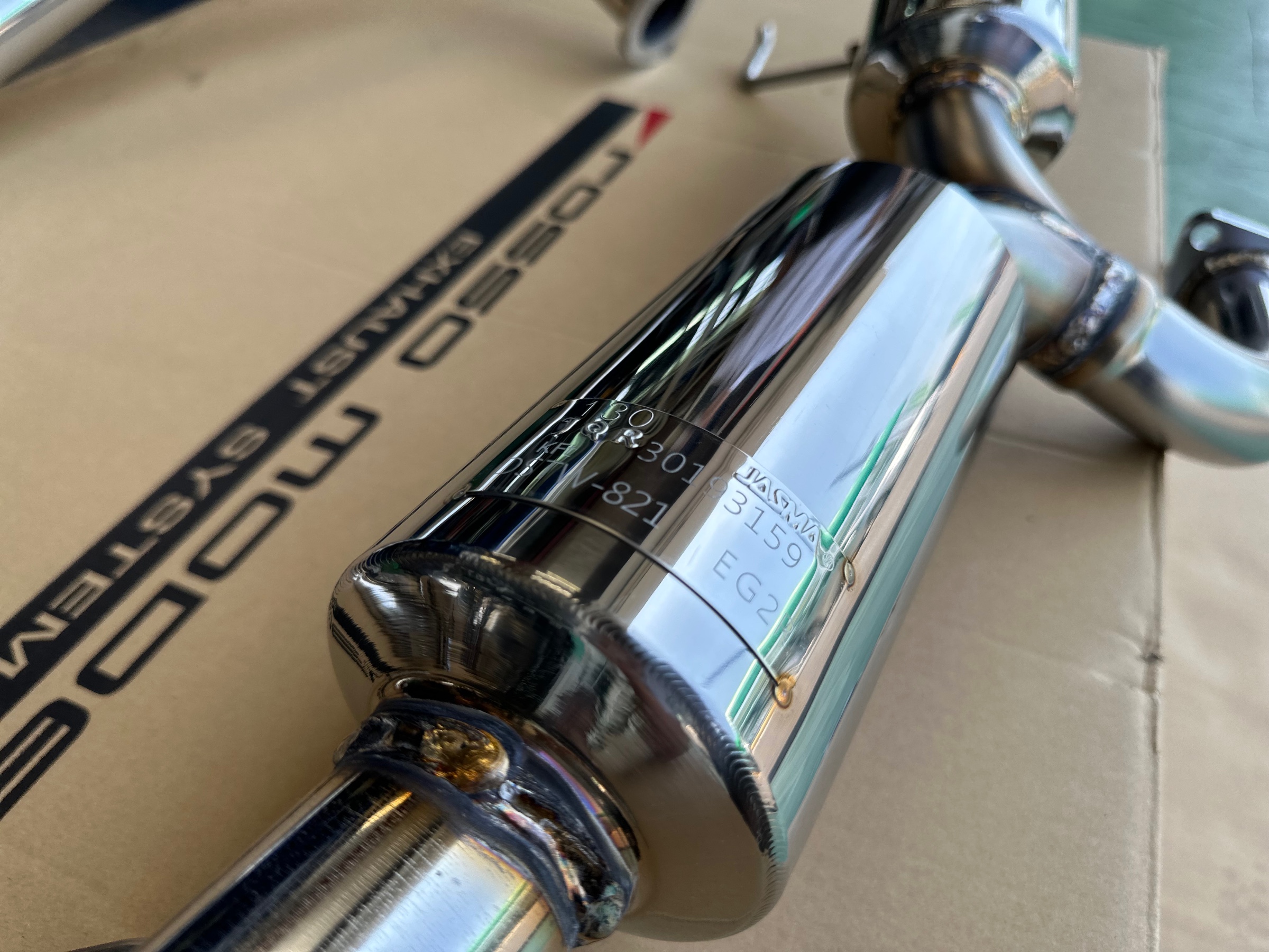 【DAIHATSU・TANTO CUSTOM RS・LA650S】マフラー（ROSSO MODELLO DUALIST EX）取付け | 店舗おススメ情報 | タイヤ館 土浦北インター