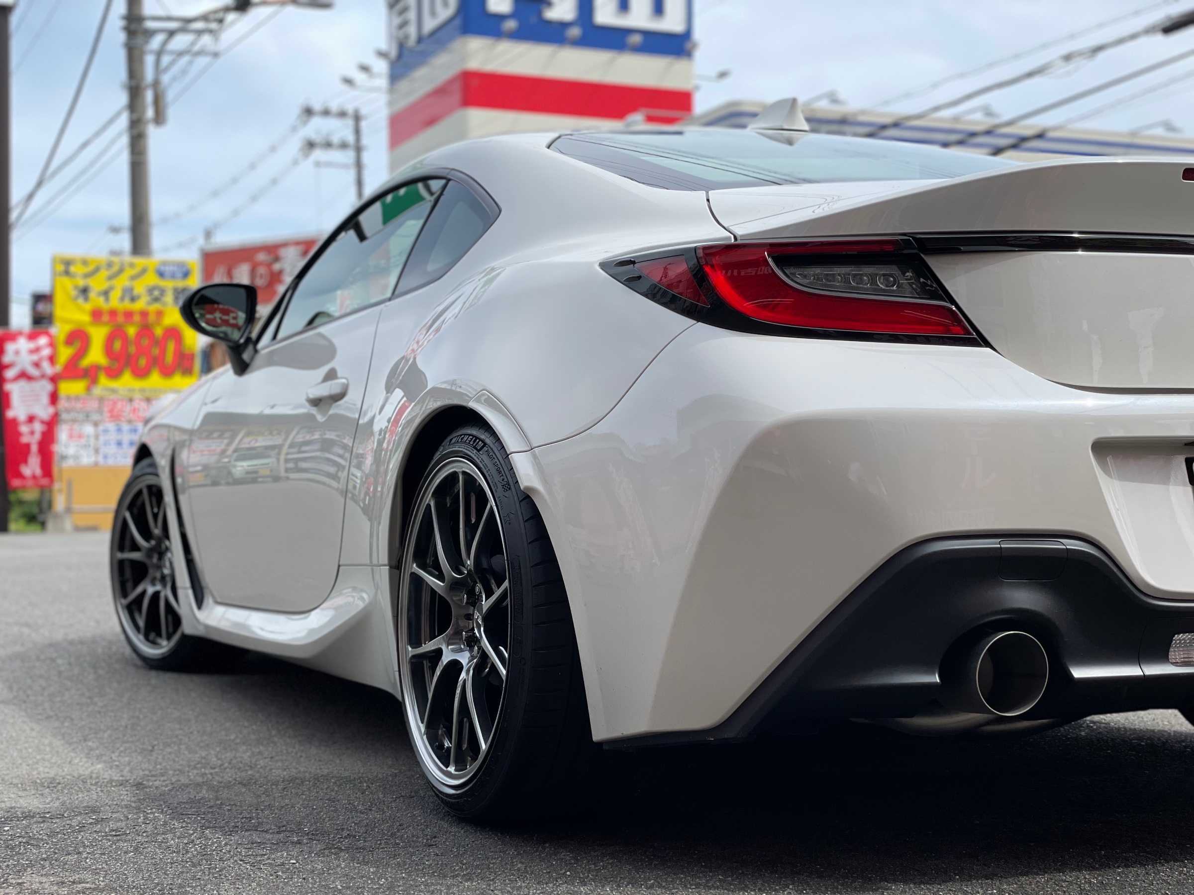 GR86 TWS T66-F装着でスタイリッシュ＆スポーツ仕上げ！ | トヨタ GR86 その他 タイヤ・ホイール関連 > タイヤ・ホイール交換 | サービス事例 | タイヤ館 加古川中央 ...