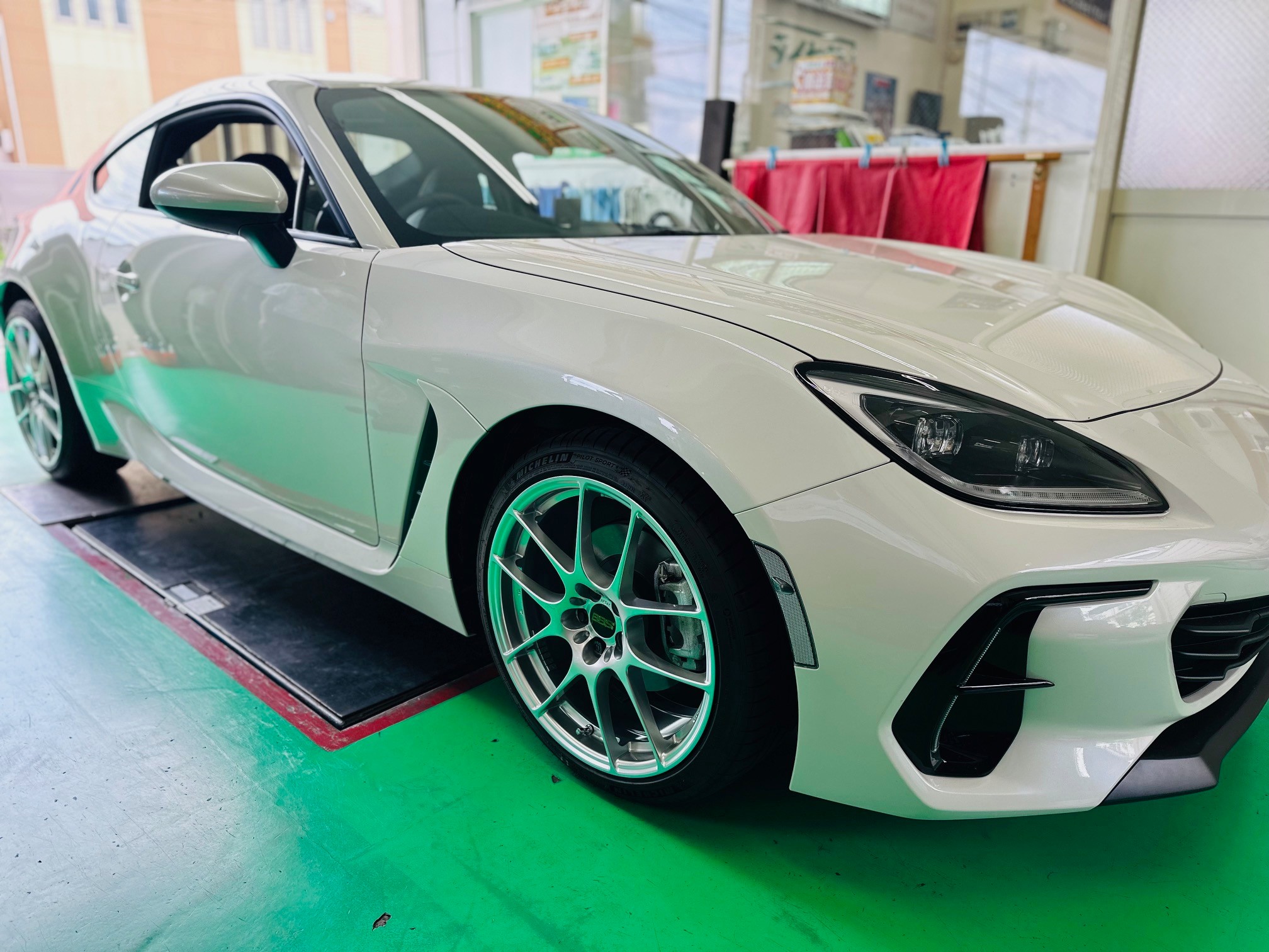 スバル BRZ BBS RF 18インチ取付 | 店舗おススメ情報 | タイヤ館 瀬谷（神奈川県）