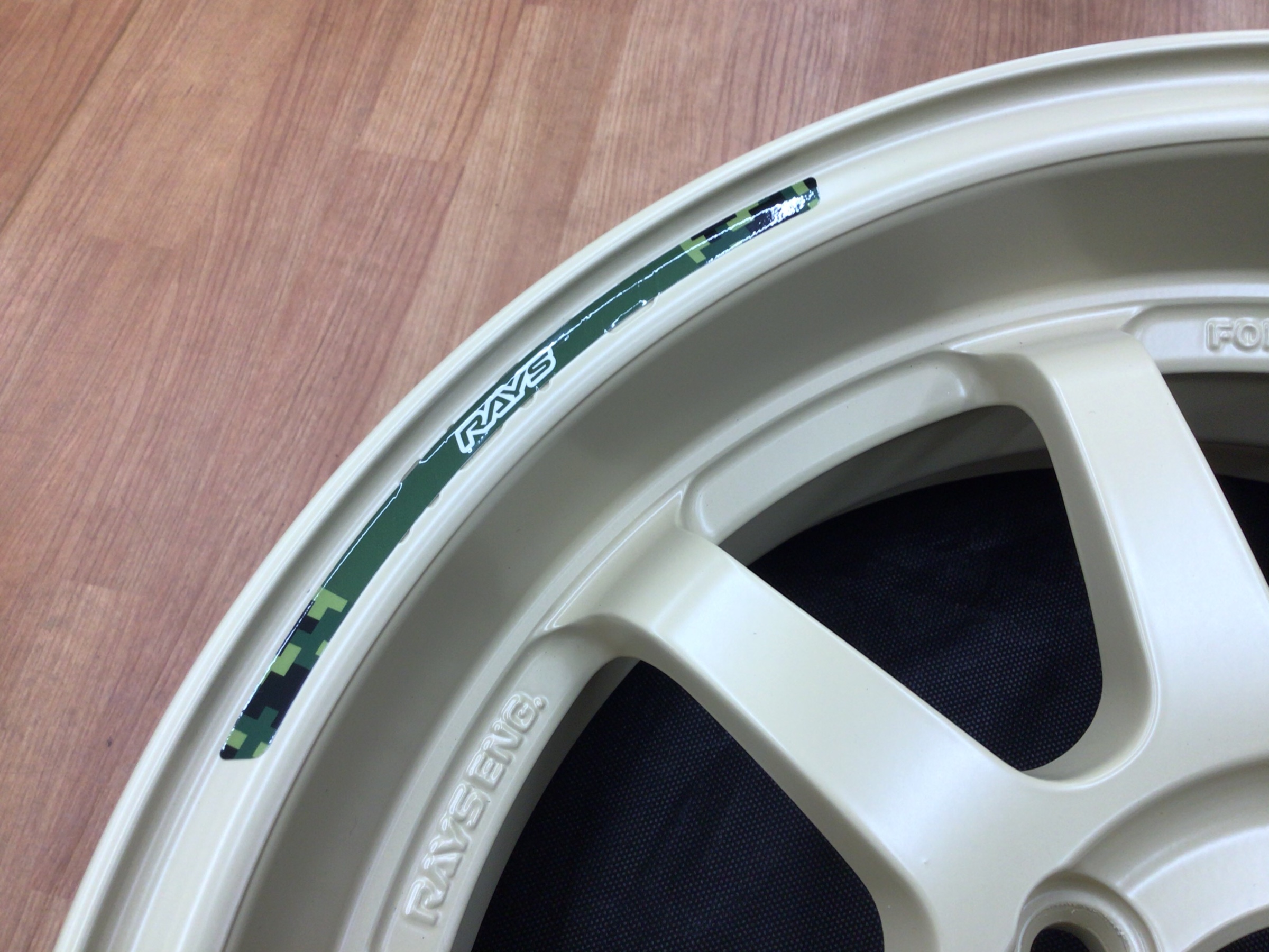 【RAYS A•LAP–J】期間限定カラーリング For ジムニー&ジムニーシエラ | 店舗おススメ情報 | タイヤ館 安城（愛知県）