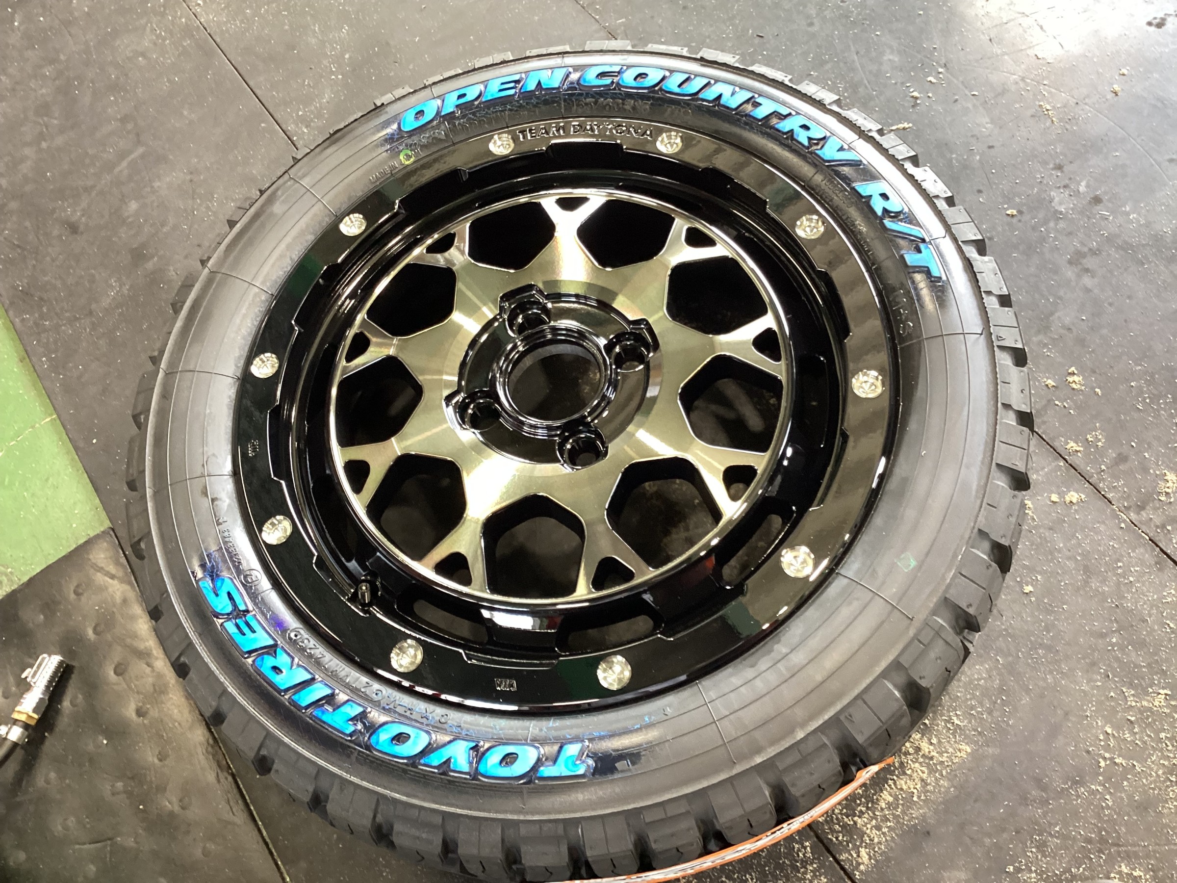 【三菱デリカミニ】RAYS チームデイトナM9 15インチ装着しました♪♪ | 店舗おススメ情報 | タイヤ館 徳島（徳島県）