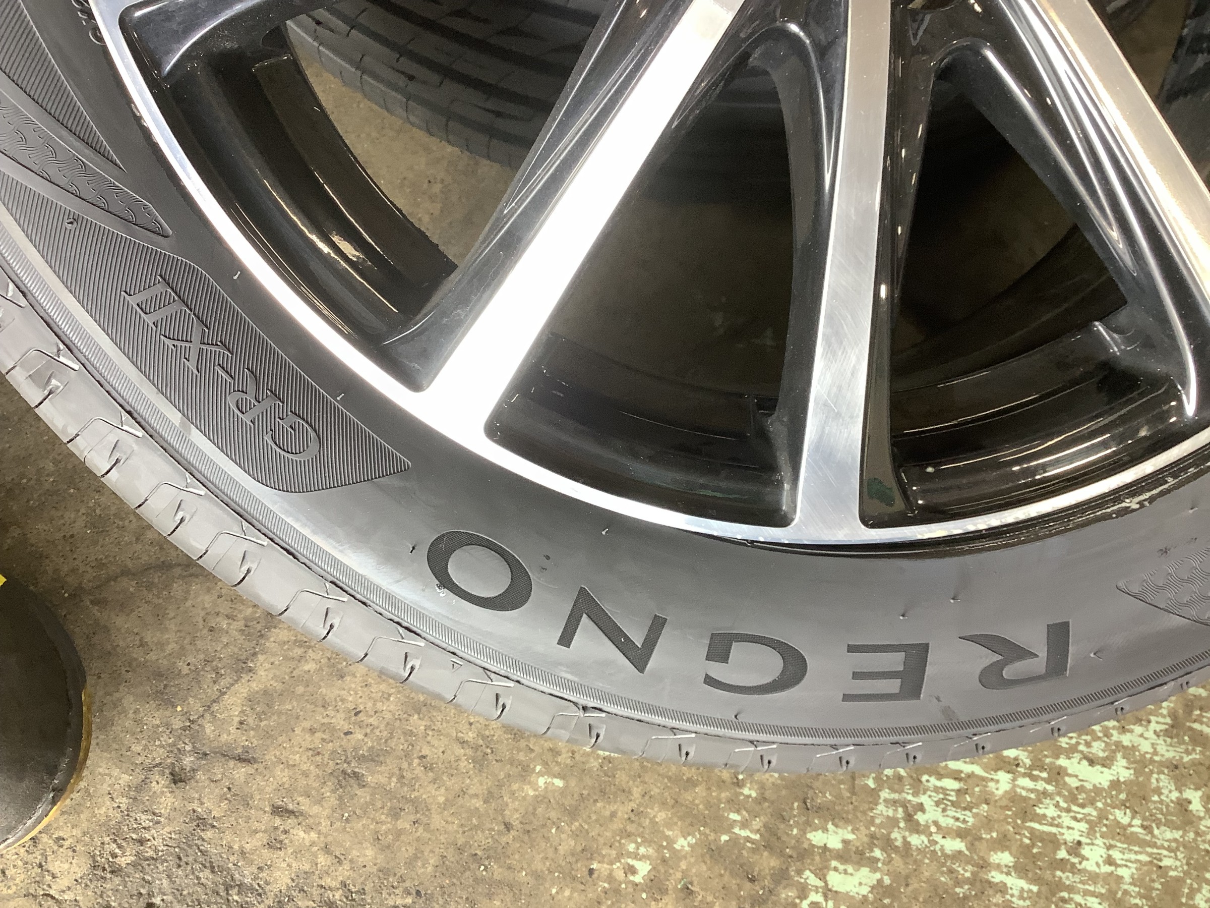 ホンダ ヴェゼル （RU4系）タイヤ組替 アライメント | 店舗おススメ情報 | タイヤ館 網走駒場