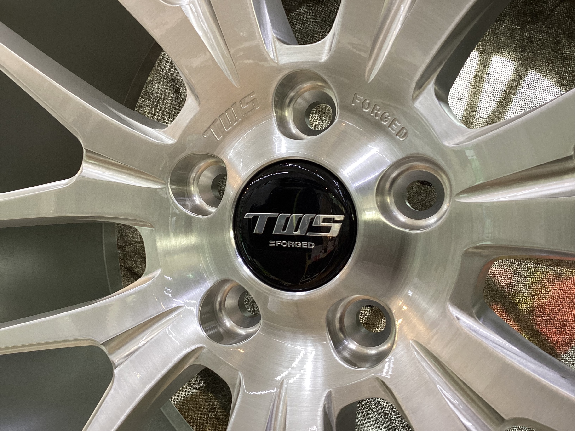 【追加展示ホイール!】TWS EX-fL Design SUV | 店舗おススメ情報 | タイヤ館 吹田（大阪府）