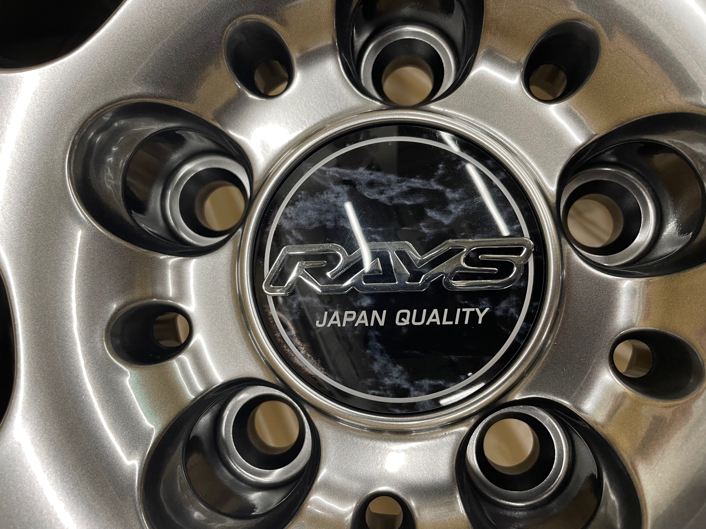 RAYS HOMURA 2x7RA入荷！ 19インチ | 店舗おススメ情報 | タイヤ館 さつま泉北（大阪府）