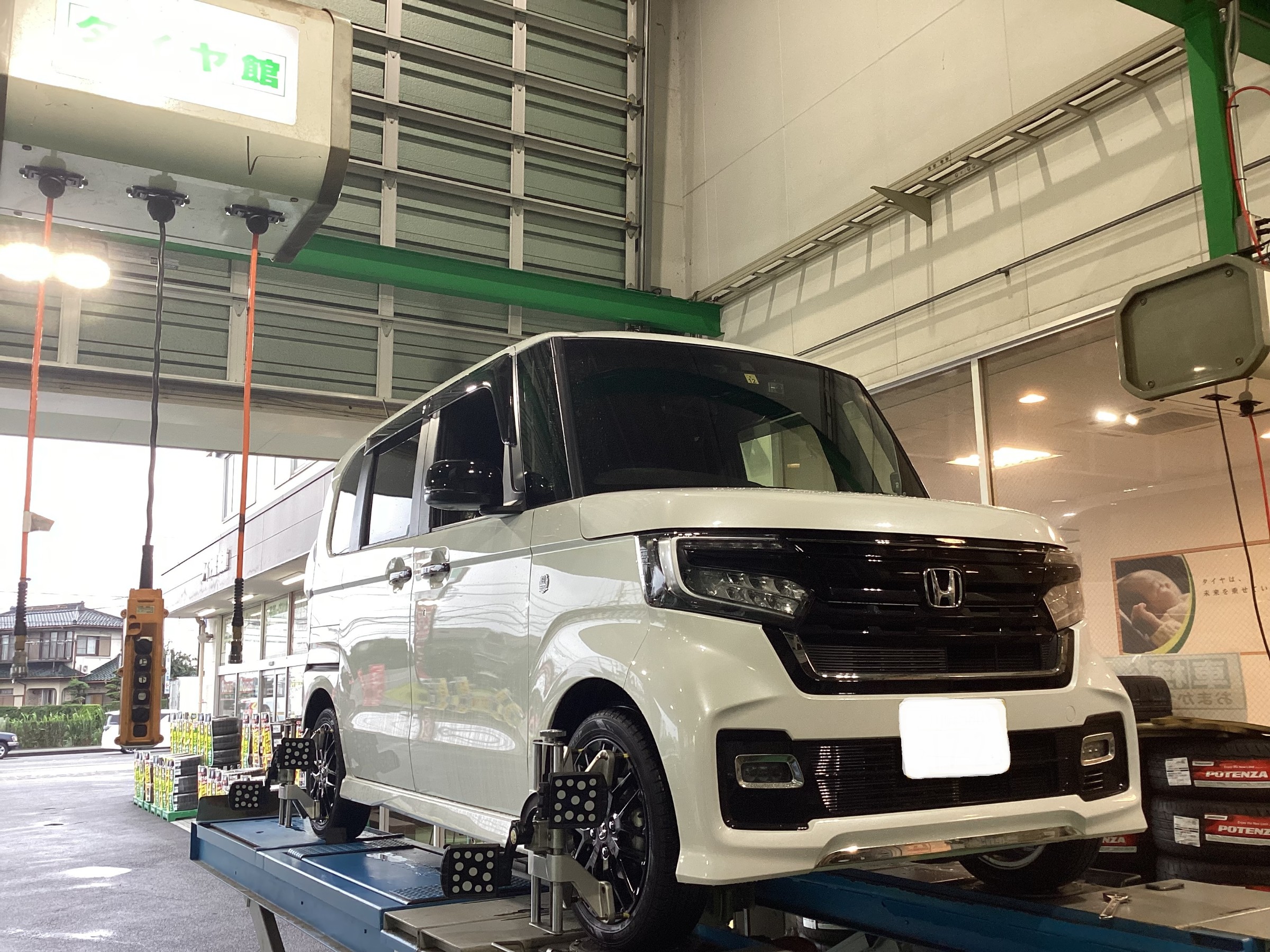 ホンダ N‐BOXカスタム（JF4） / KYB NEW SR MORE に交換 | 店舗おススメ情報 | タイヤ館 綾瀬（神奈川県）