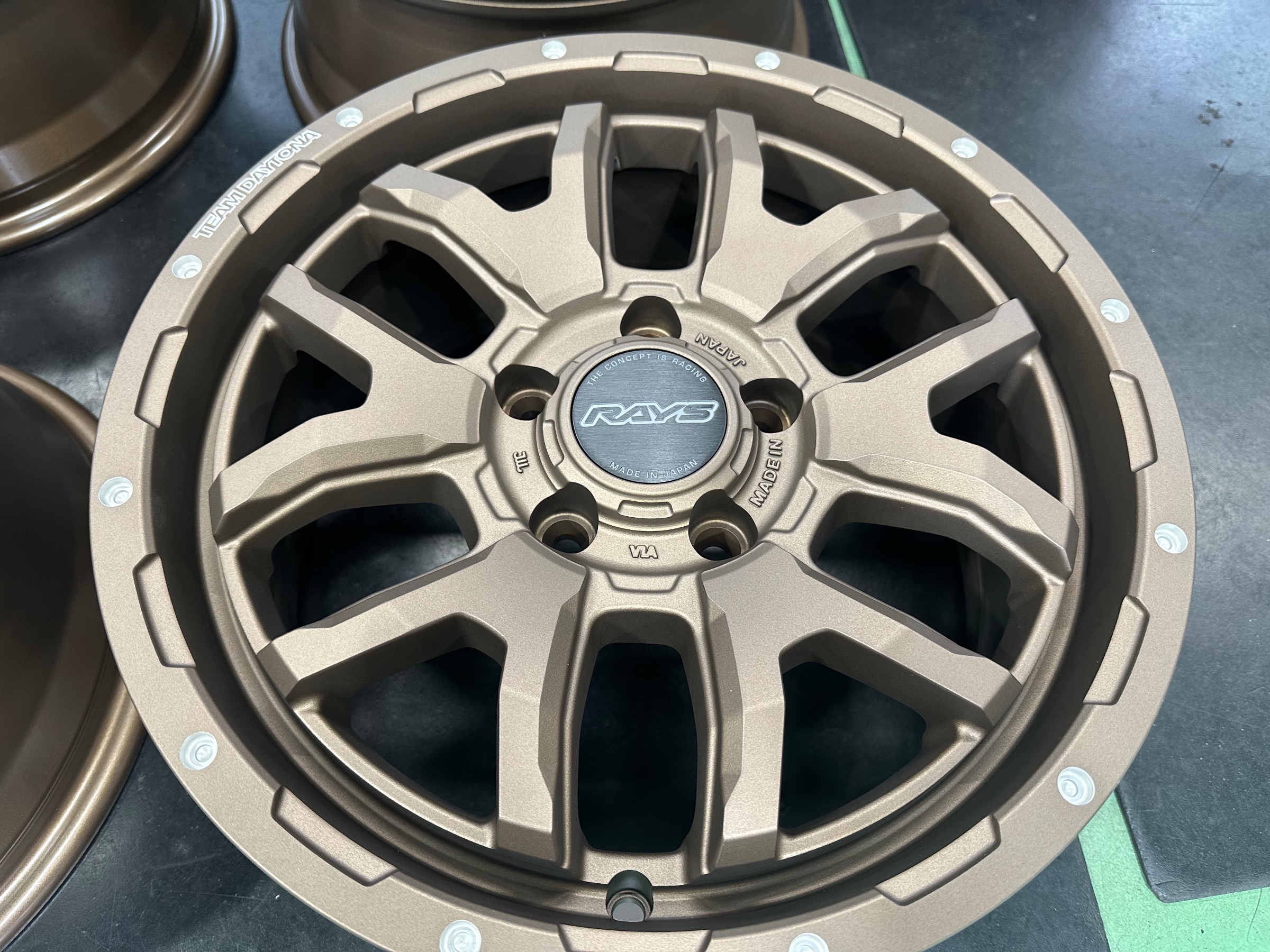 RAYS TEAM DAYTONA F6 Boost Z5カラー16インチ入荷♪ | 店舗おススメ情報 | タイヤ館 堺北（大阪府）