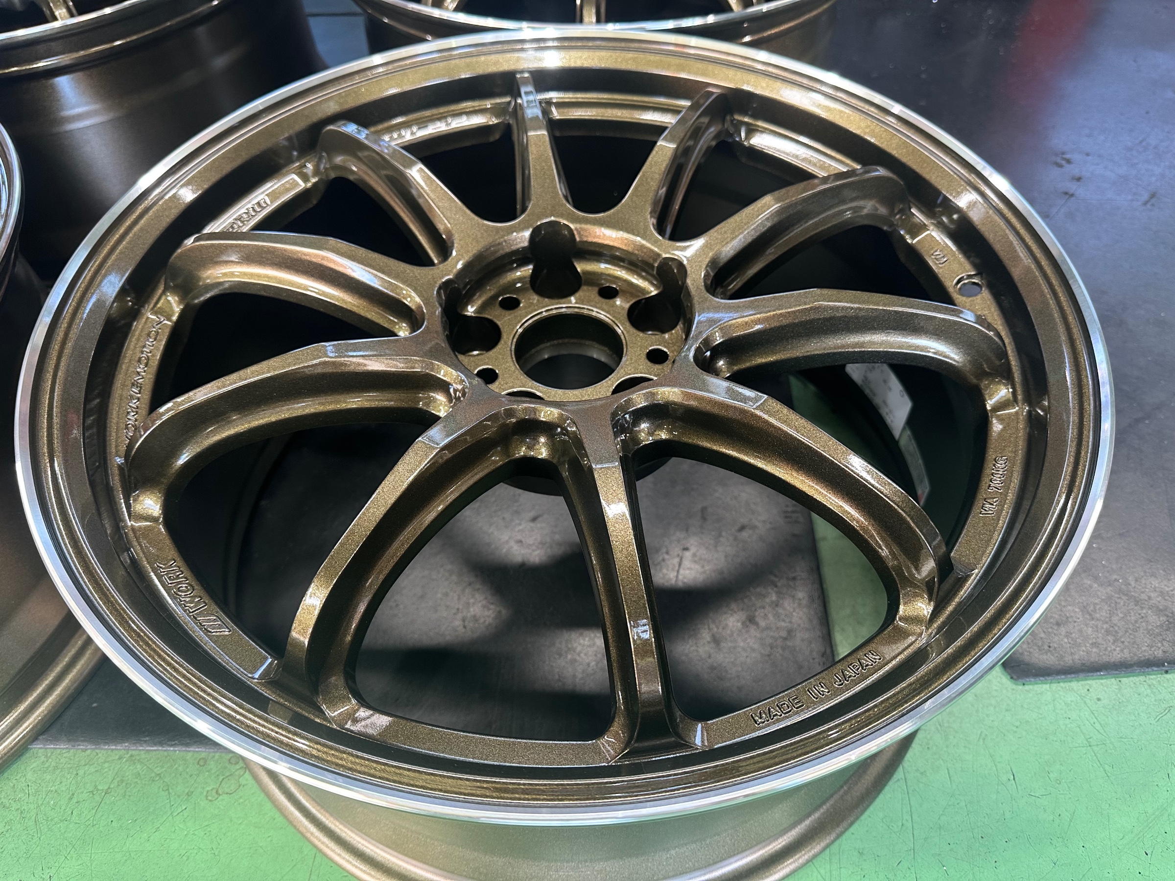 WORK EMOTION ZR10 HGLCカラー19ｲﾝﾁ入荷♪ | 店舗おススメ情報 | タイヤ館 堺北（大阪府）