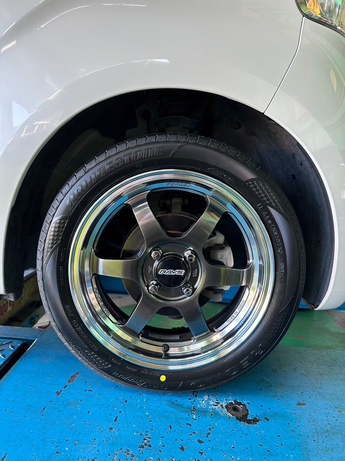 ホンダ・N-BOXにレイズTE37 KCR、レグノGRレジェーラを装着しました！ | 店舗おススメ情報 | タイヤ館 岡山西長瀬（岡山県）