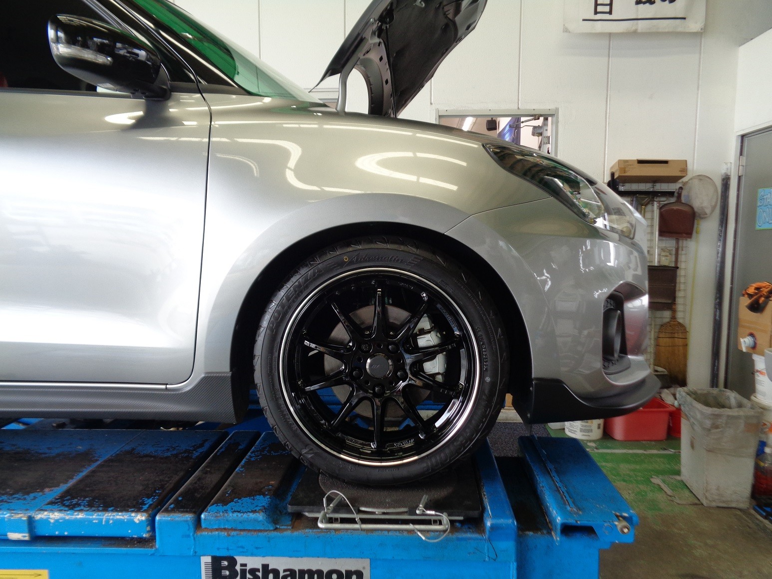 ZC33S スイフトスポーツ エモーションZR10でよりスポーティーに！ | 店舗おススメ情報 | タイヤ館 加古川中央（兵庫県）