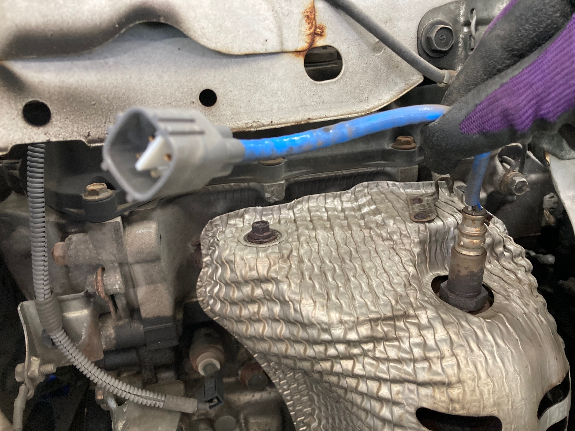 【ダイハツ・タント・L375S】O2センサー交換のご紹介です！ | 店舗おススメ情報 | タイヤ館 うしく上柏田（茨城県）