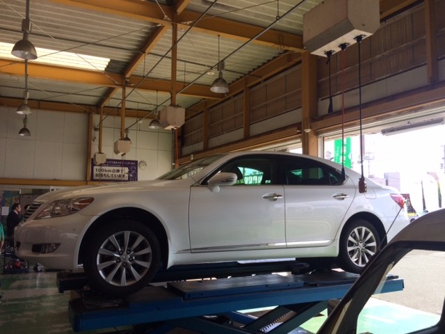 LS460にWORK FCV01 | 店舗おススメ情報 | タイヤ館 さつま泉北（大阪府）