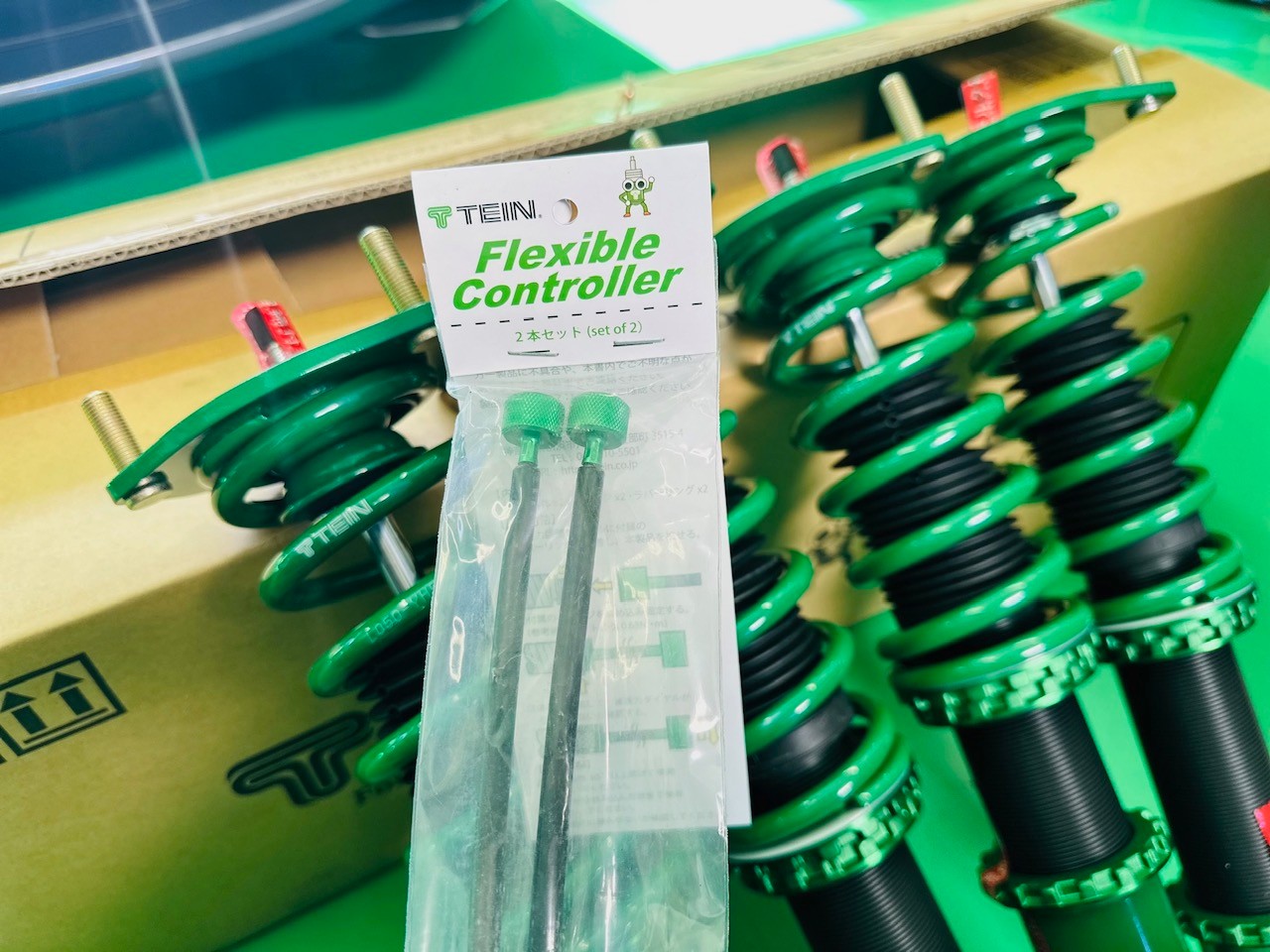 マツダ ロードスター（ND5RC） TEIN FLEX-Z車高調 取付 | 店舗おススメ情報 | タイヤ館 瀬谷（神奈川県）