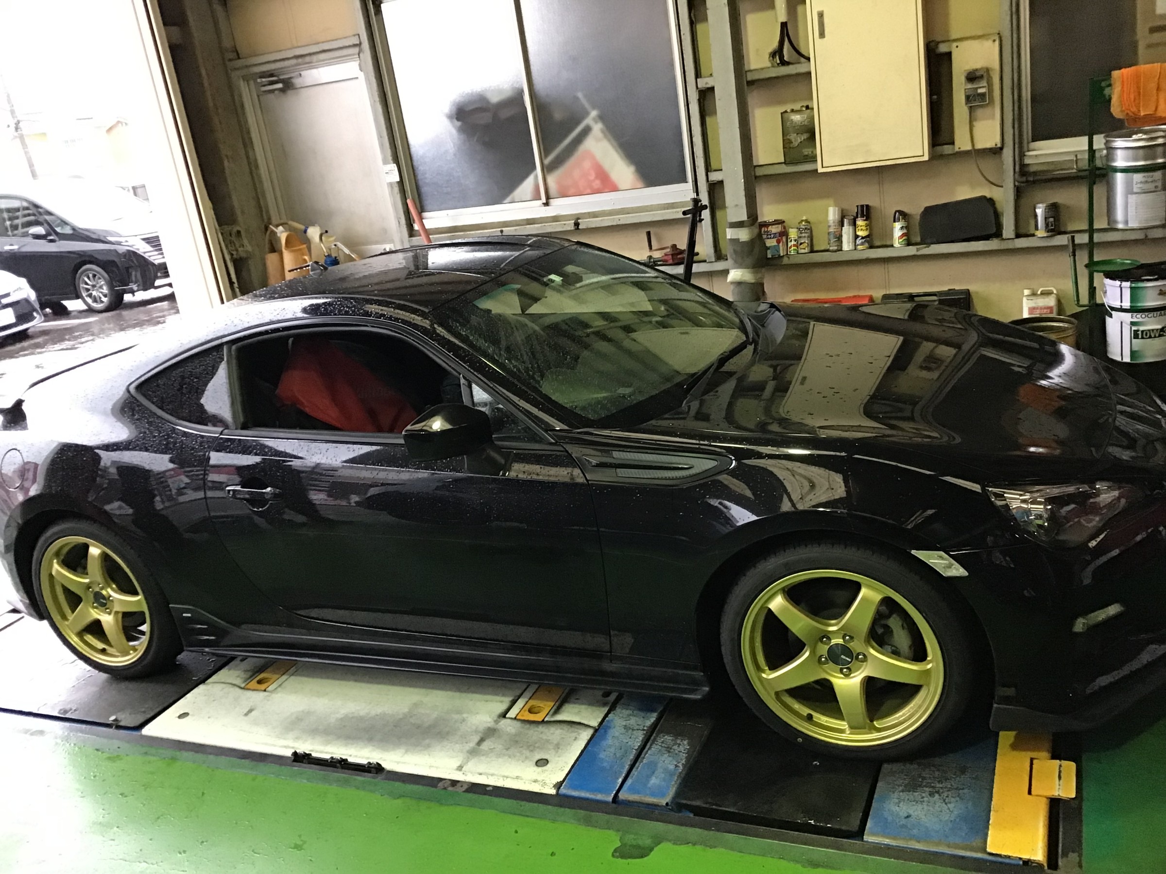 【スバル・BRZ】エンケイ PF05 18インチとセイバーリングでセットです☆ | 店舗おススメ情報 | タイヤ館 ｸﾞﾘｰﾝﾛｰﾄﾞ（愛知県）