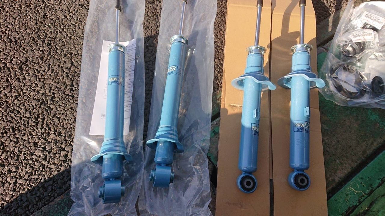 【トヨタ・アルテッツァ・GXE10】足回りリフレッシュ | 店舗おススメ情報 | タイヤ館 土浦北インター（茨城県）