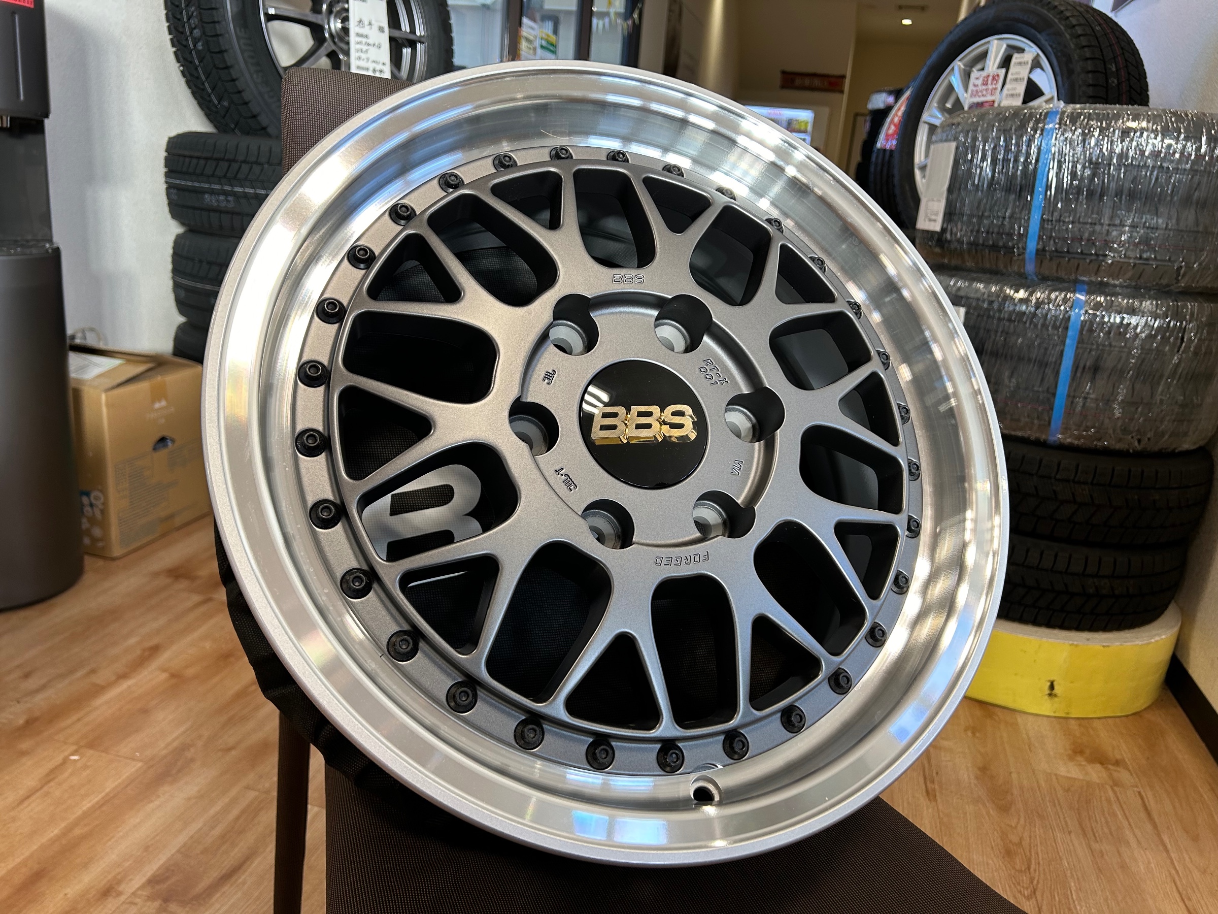 商品紹介 BBS RT-X トヨタ ハイエース用ホイール登場！！ | 店舗おススメ情報 | タイヤ館 飯塚（福岡県）