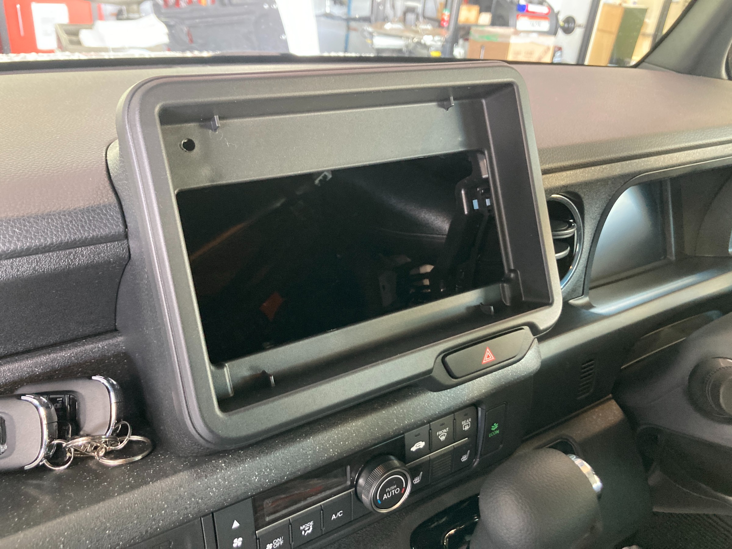 ナビゲーション取付 ／ ホンダ N-BOXcustom JF5 | 店舗おススメ情報 | タイヤ館 出雲（島根県） | タイヤからはじまる ...