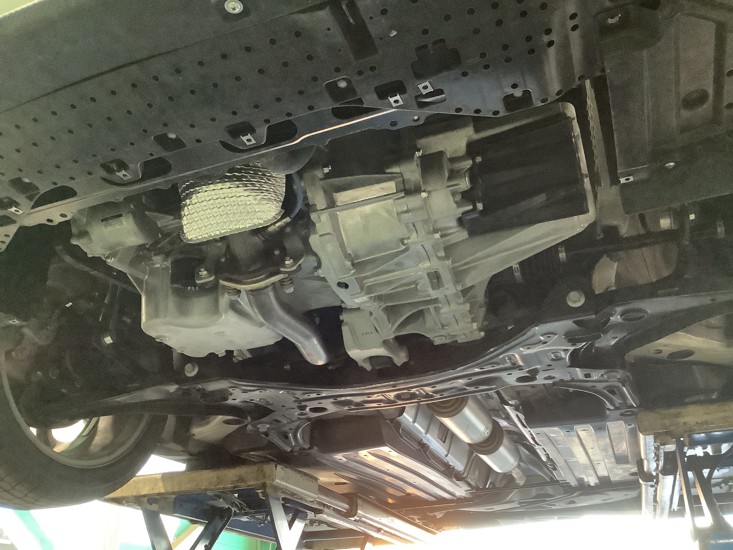 スズキZC33S型スイフトスポーツ、1G締め＆アライメント調整！ | 店舗おススメ情報 | タイヤ館 おゆみ野（千葉県）