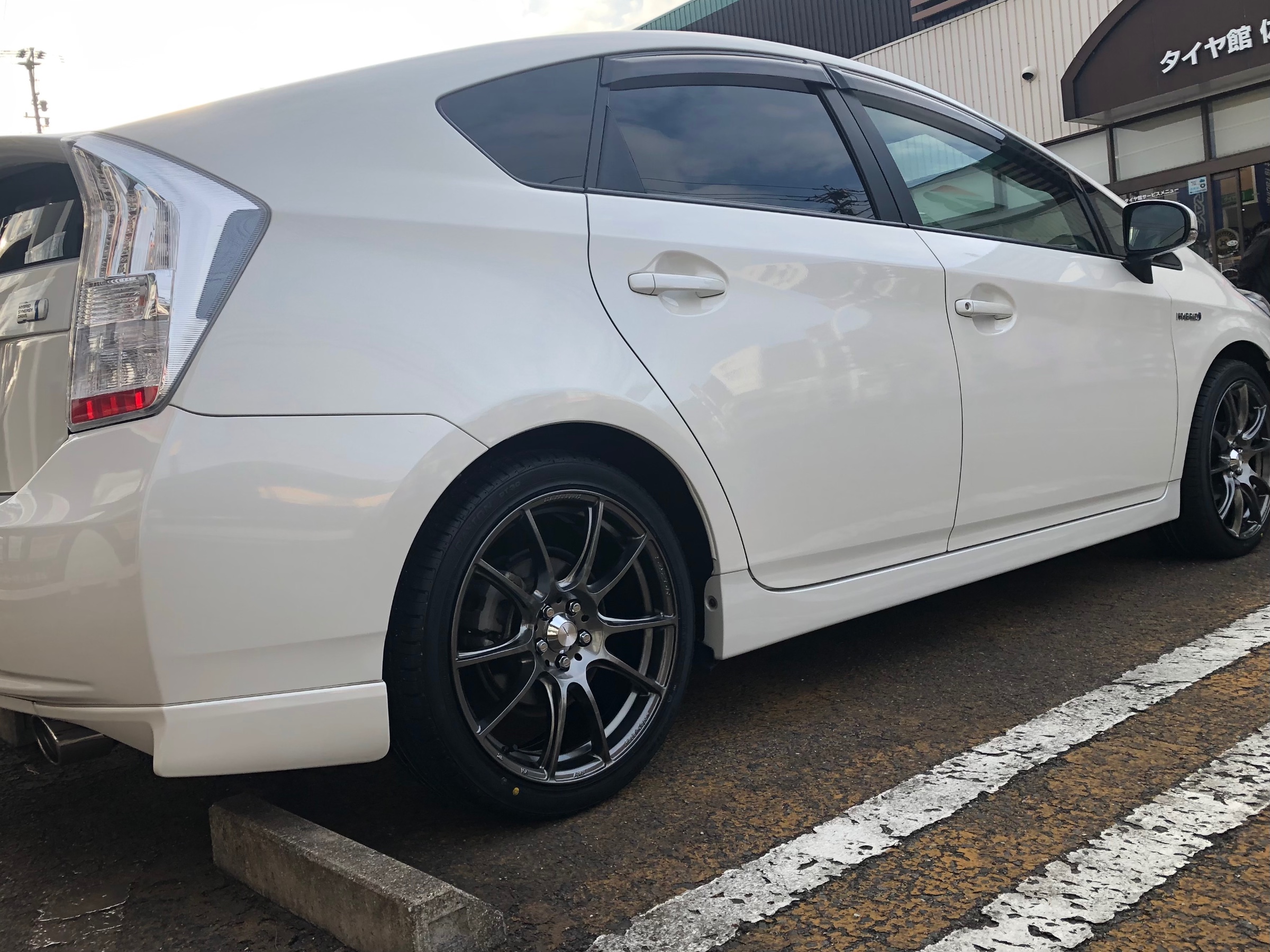 プリウス ホイール Weds Sport SA25R 取付 | 店舗おススメ情報 | タイヤ館 佐世保（長崎県）