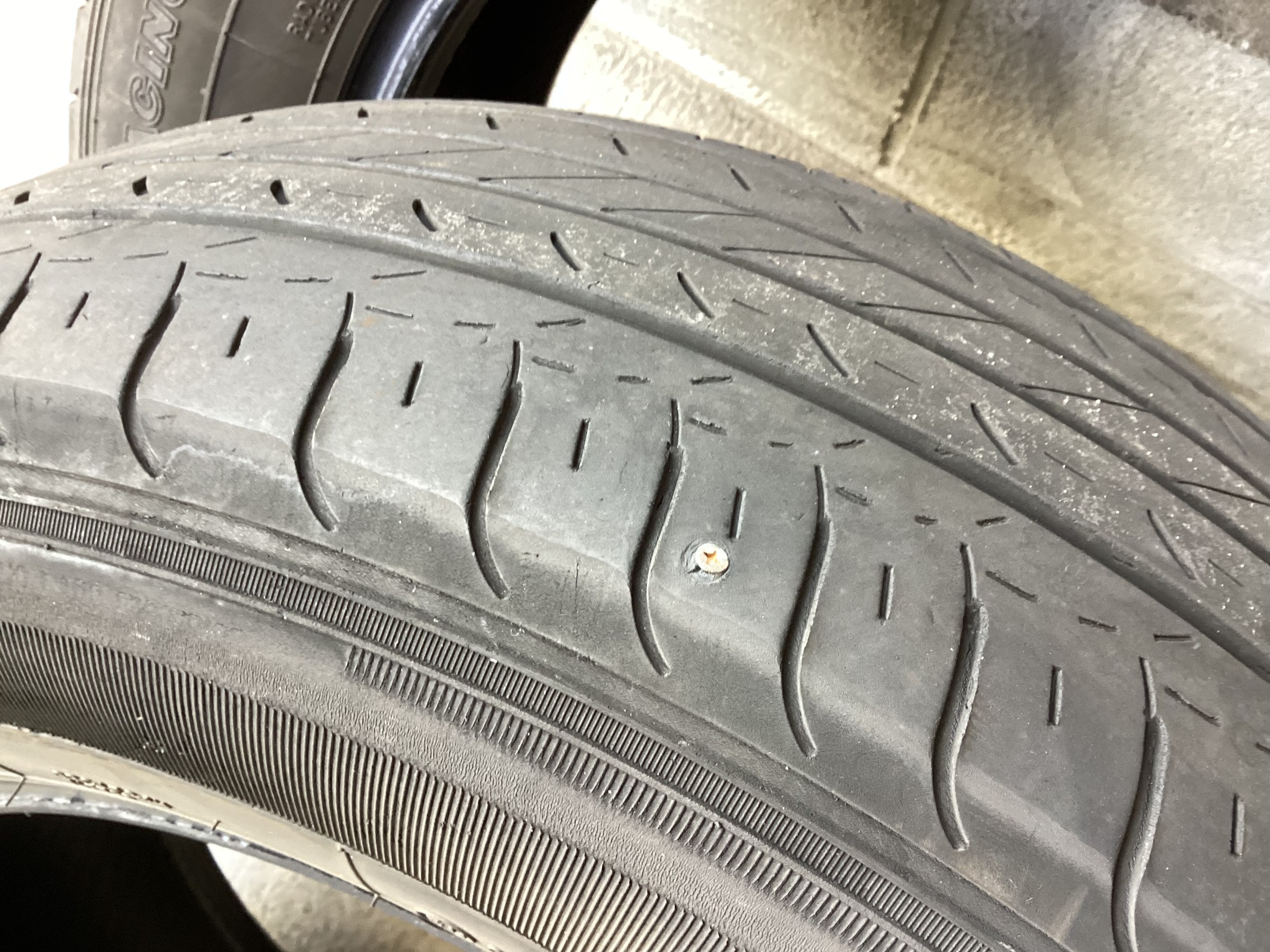 マツダ マツダ2 タイヤ交換 | 店舗おススメ情報 | タイヤ館 浜川崎（神奈川県） | タイヤからはじまる、トータルカーメンテナンス タイヤ ...