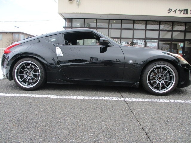 日産フェアレディZ Z34 WORK EMOTION ZR10 2P 装着しました(*^_^*) | 店舗おススメ情報 | タイヤ館 塩尻（長野県）