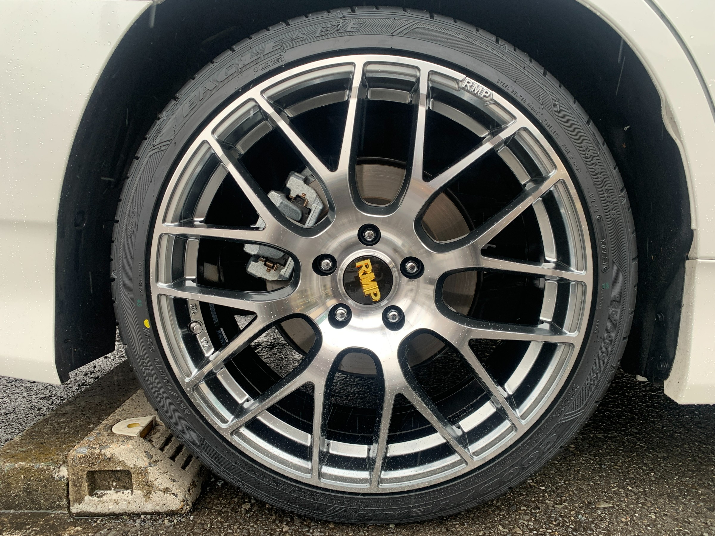 トヨタ ヴォクシーHV 新品ホイール装着【RMP 028F】 | 店舗おススメ情報 | タイヤ館 磯子（神奈川県）