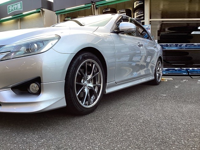 トヨタ マークx 18インチアルミホイール交換 | 店舗おススメ情報 | タイヤ館 大船（神奈川県）