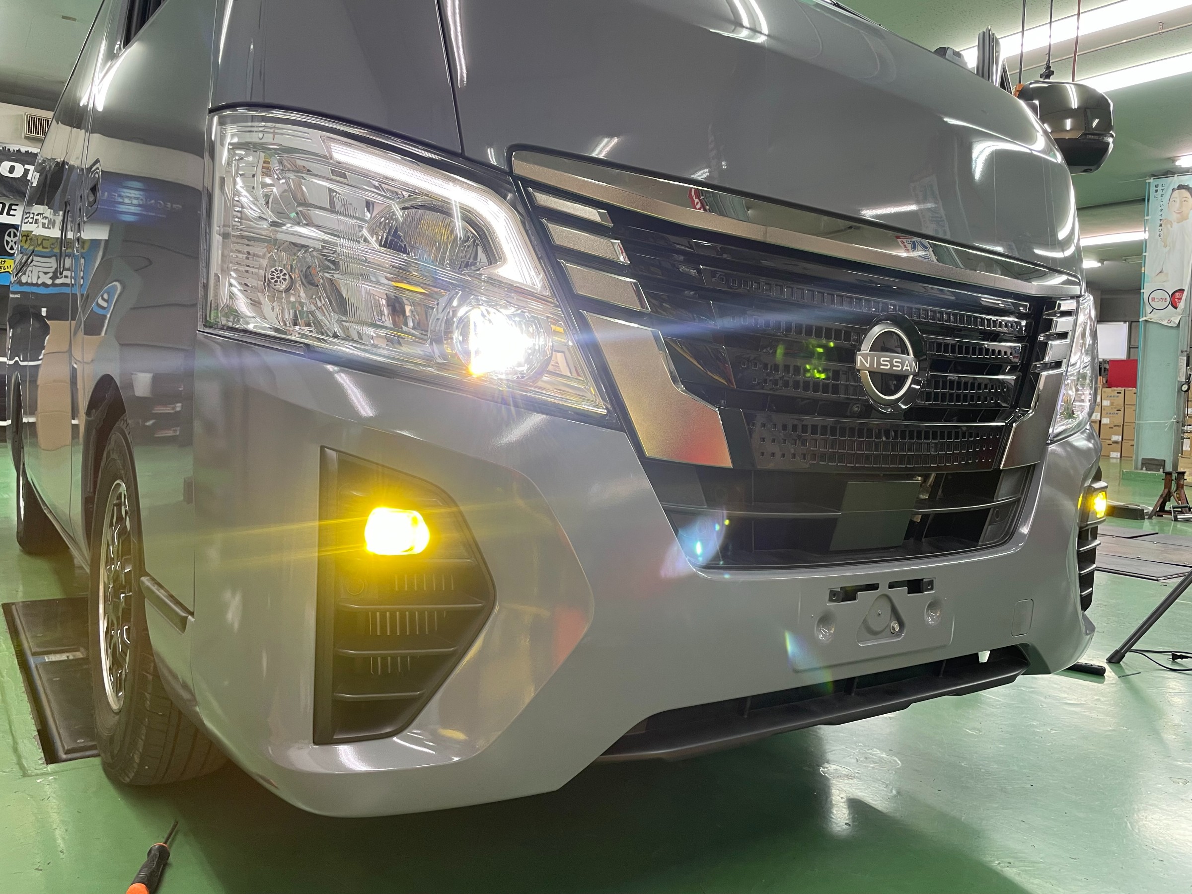 NV350キャラバン フォグランプ交換 | 店舗おススメ情報 | タイヤ館 高島平（東京都）