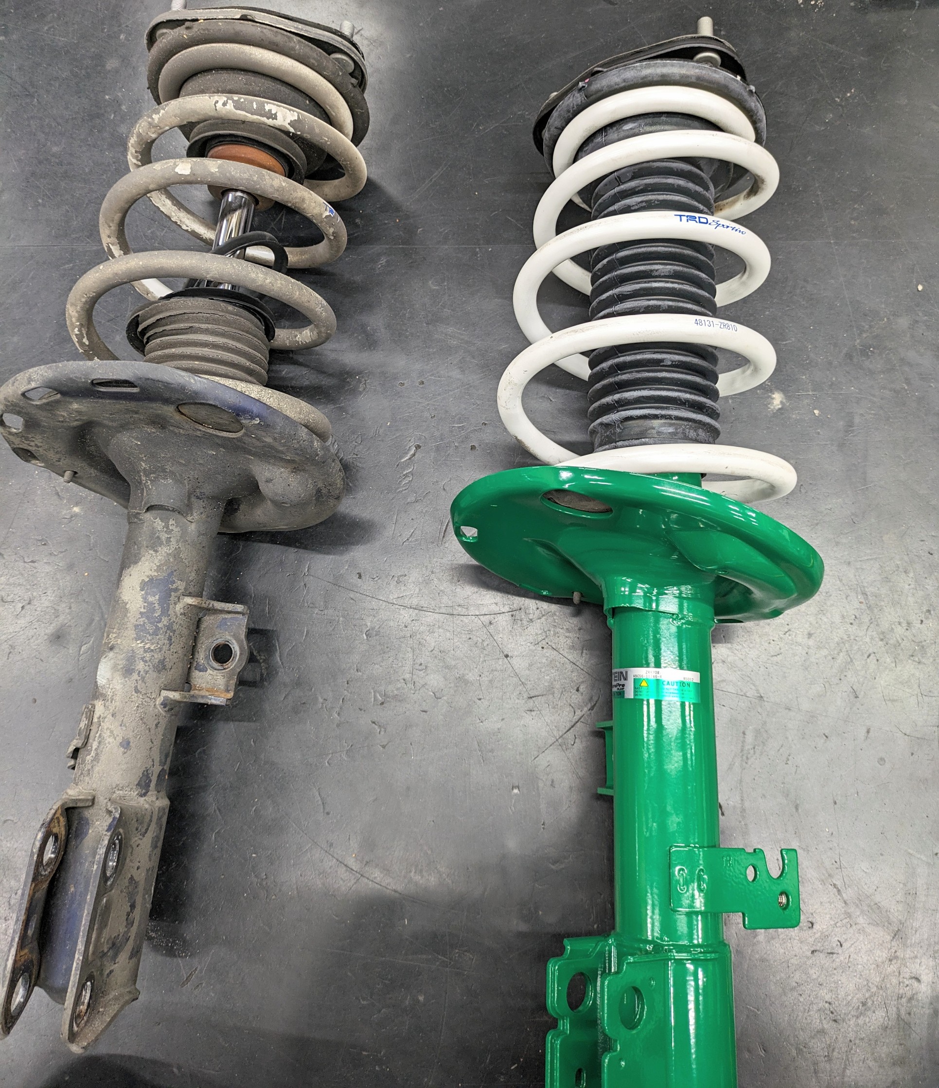 80VOXY TEINエンデュラプロ＋ でシャキッとリフレッシュ！ | 店舗おススメ情報 | タイヤ館 松江南（島根県）