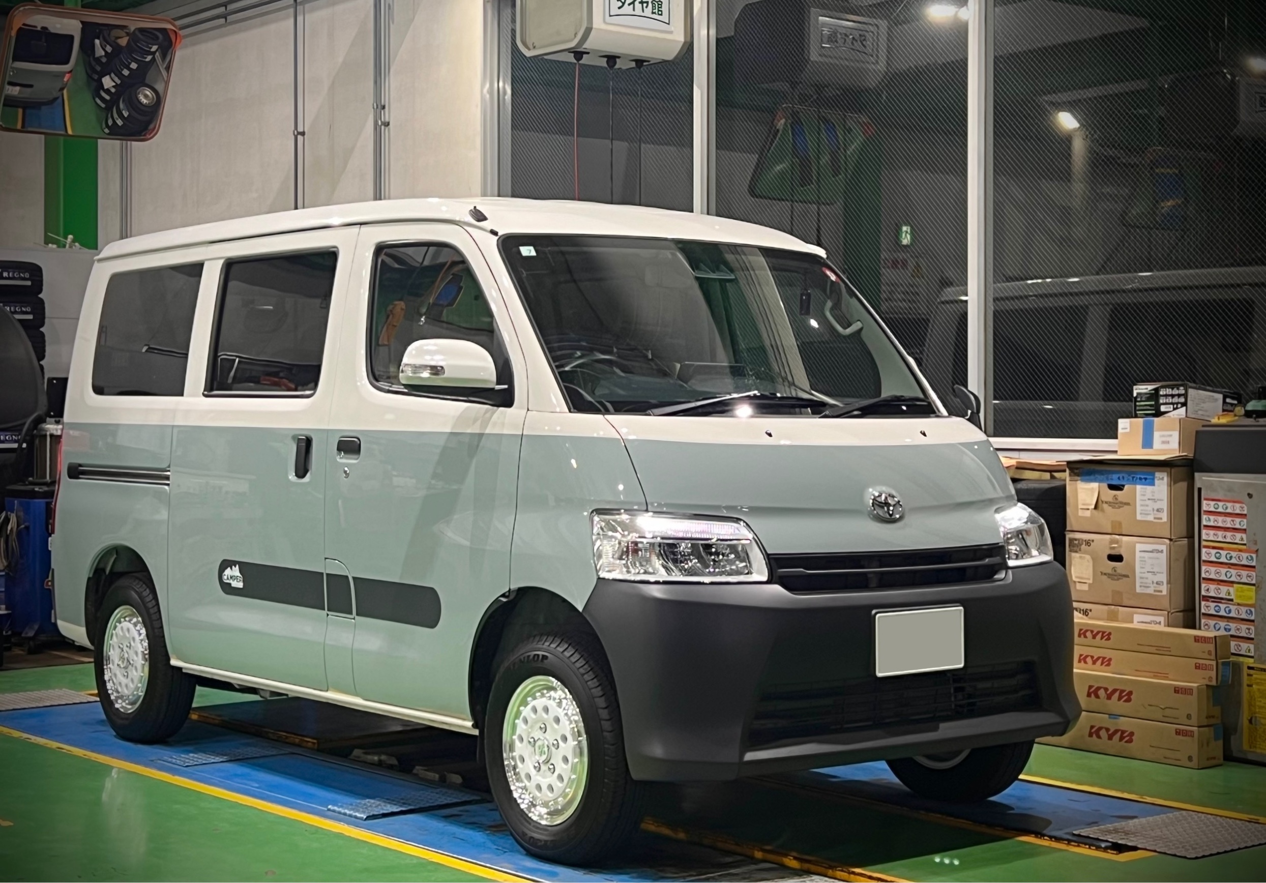 TOYOTA TOWN ACE ・ MLJ XTREME-J RUGGED 装着。 | 店舗おススメ情報 | タイヤ館 綾瀬