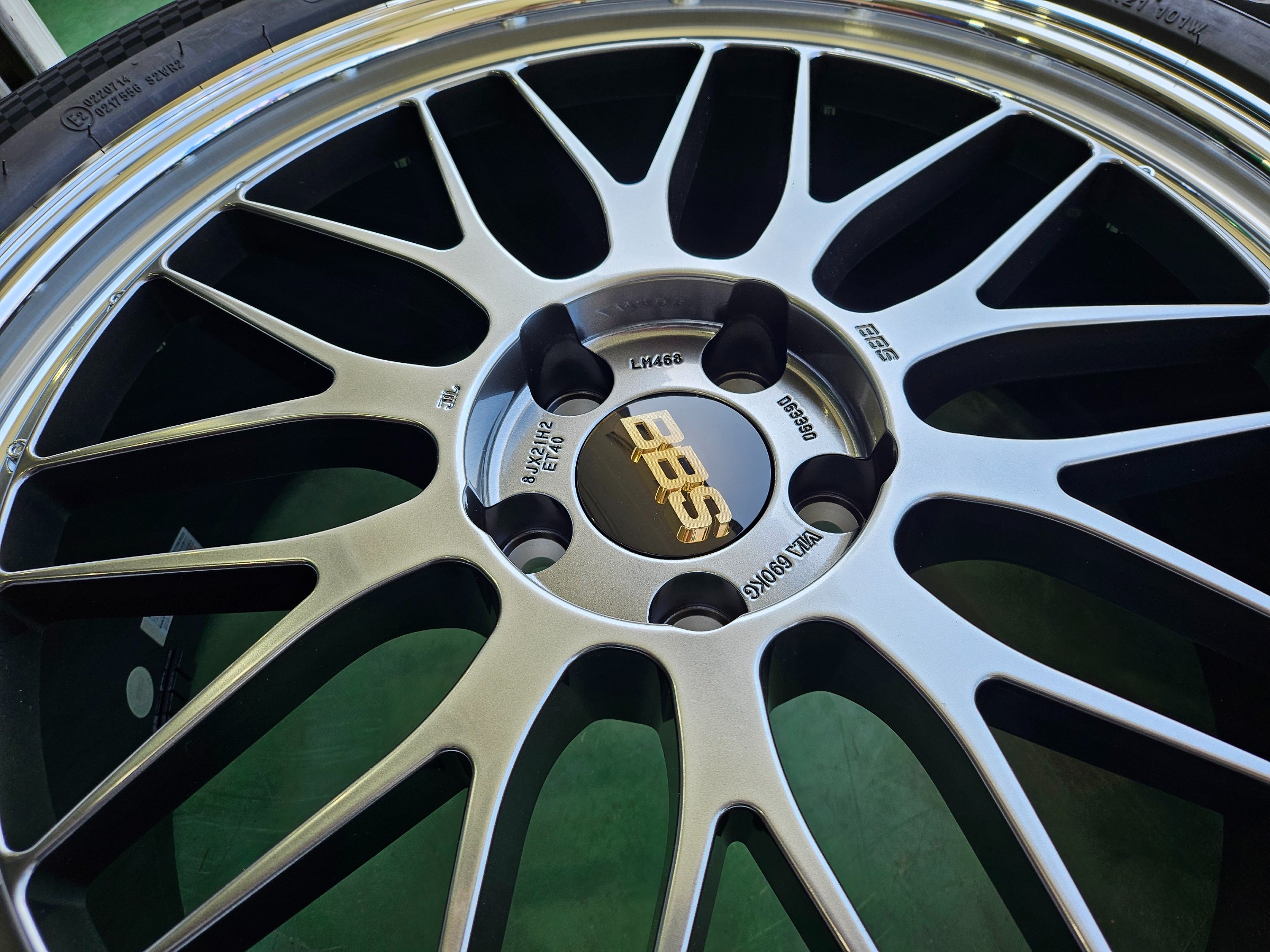 レクサスRX BBS LM468DB 21インチ 取り付け | 店舗おススメ情報 | タイヤ館 吉田（山梨県）