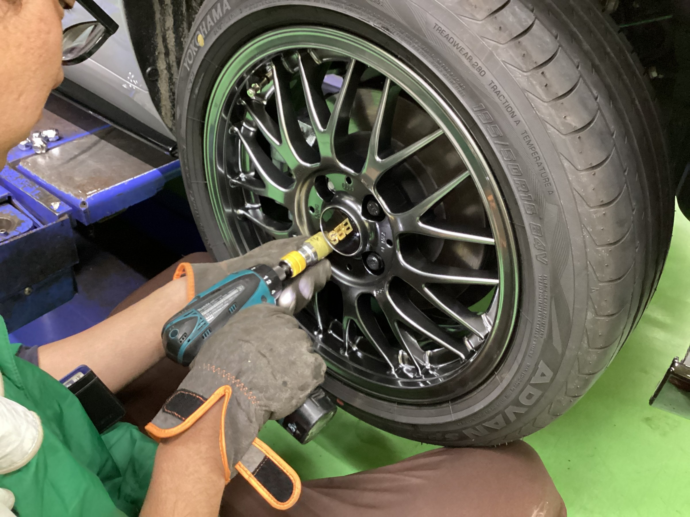 マツダ NDロードスター BBS＆RSRダウンサス取付 ① | 店舗おススメ情報 | タイヤ館 グリーンピットつくば研究学園（茨城県）