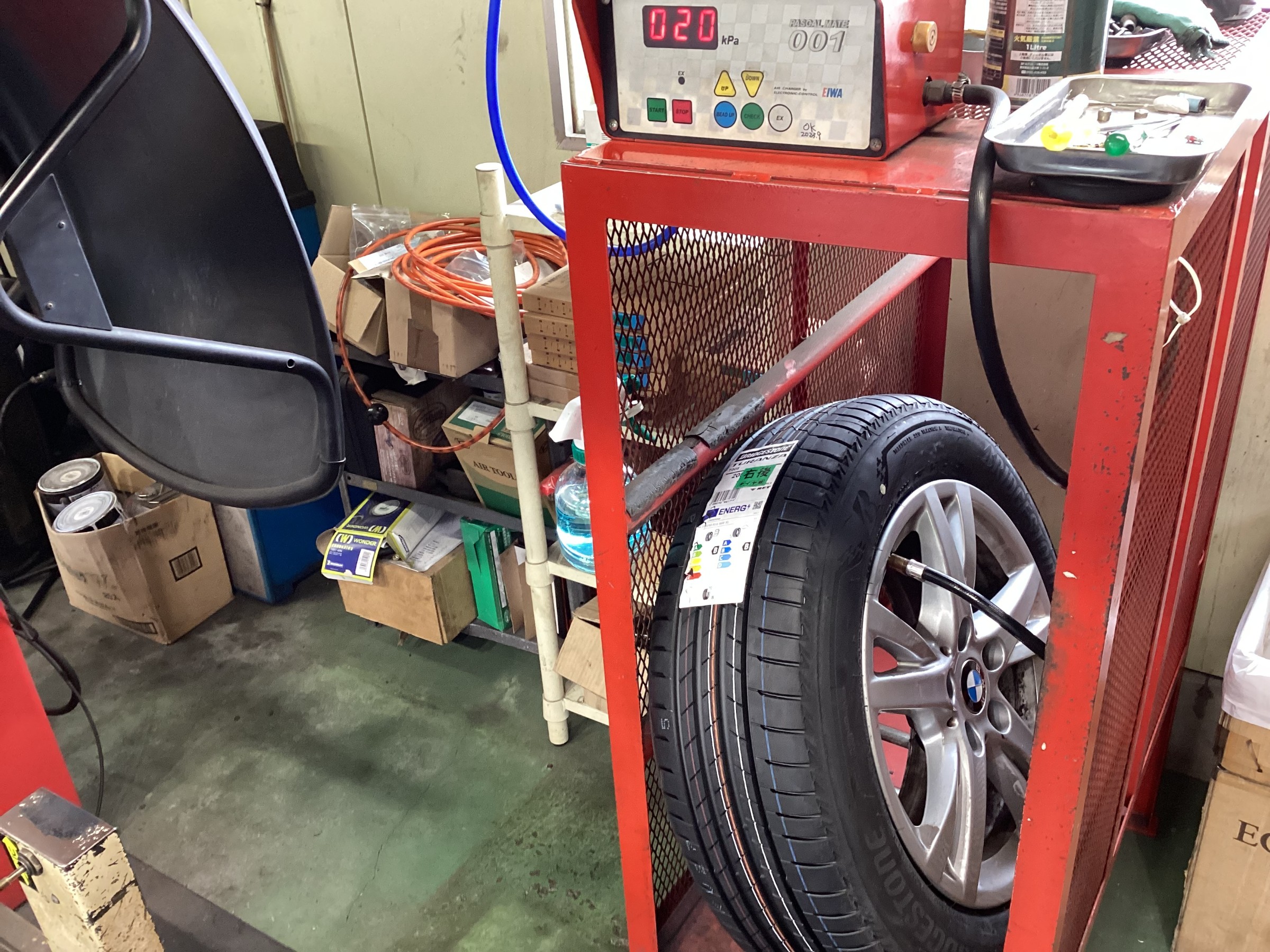 BMW 2シリーズ 218i ランフラット（RFT）へタイヤ交換 | 店舗おススメ情報 | タイヤ館 五日市（広島県）