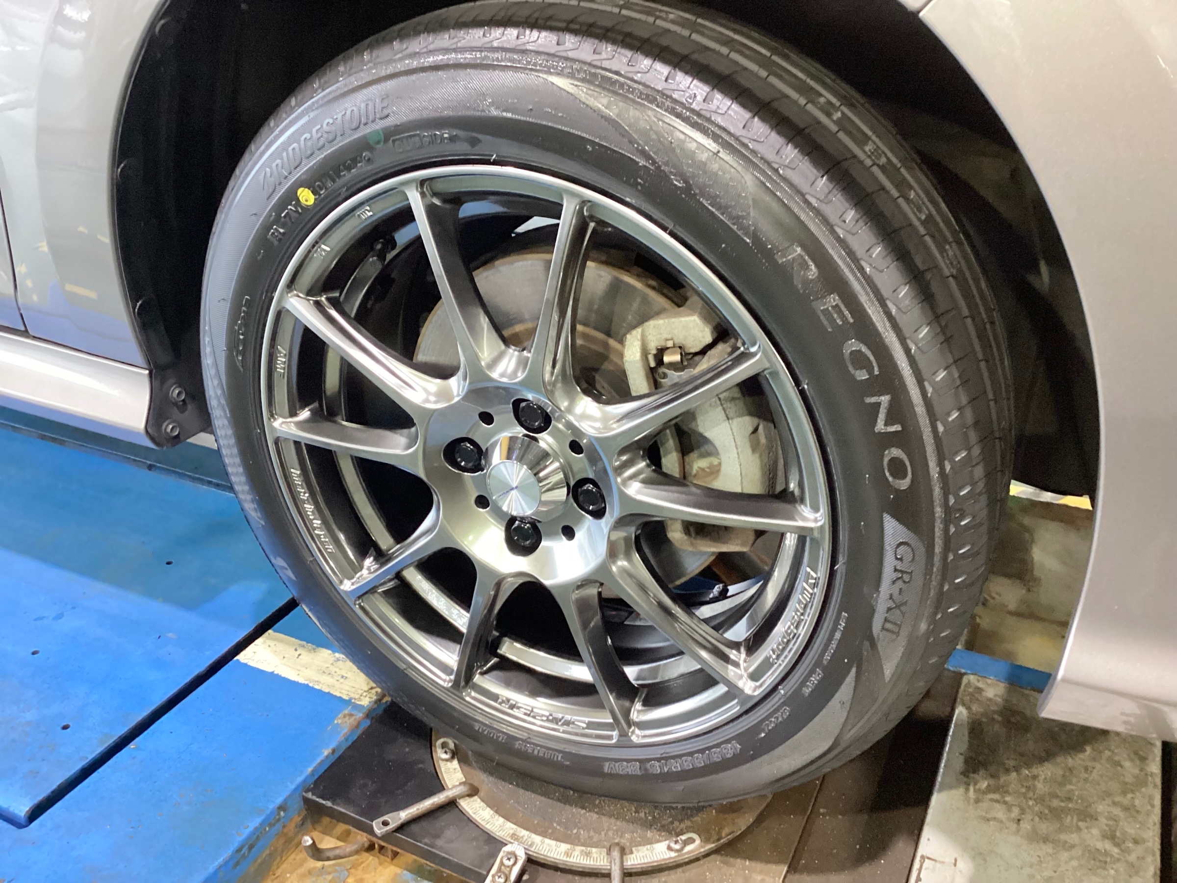 ヤリスにレグノGR-XⅡとウェッズスポーツSA-25R | 店舗おススメ情報 | タイヤ館 恵庭（北海道）