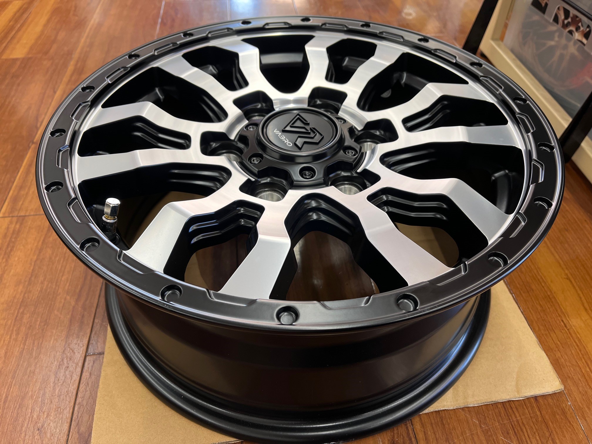 ホイール紹介☆彡 】TOPY VABRO " RR-01 " | 店舗おススメ情報 | タイヤ館 小牧（愛知県）