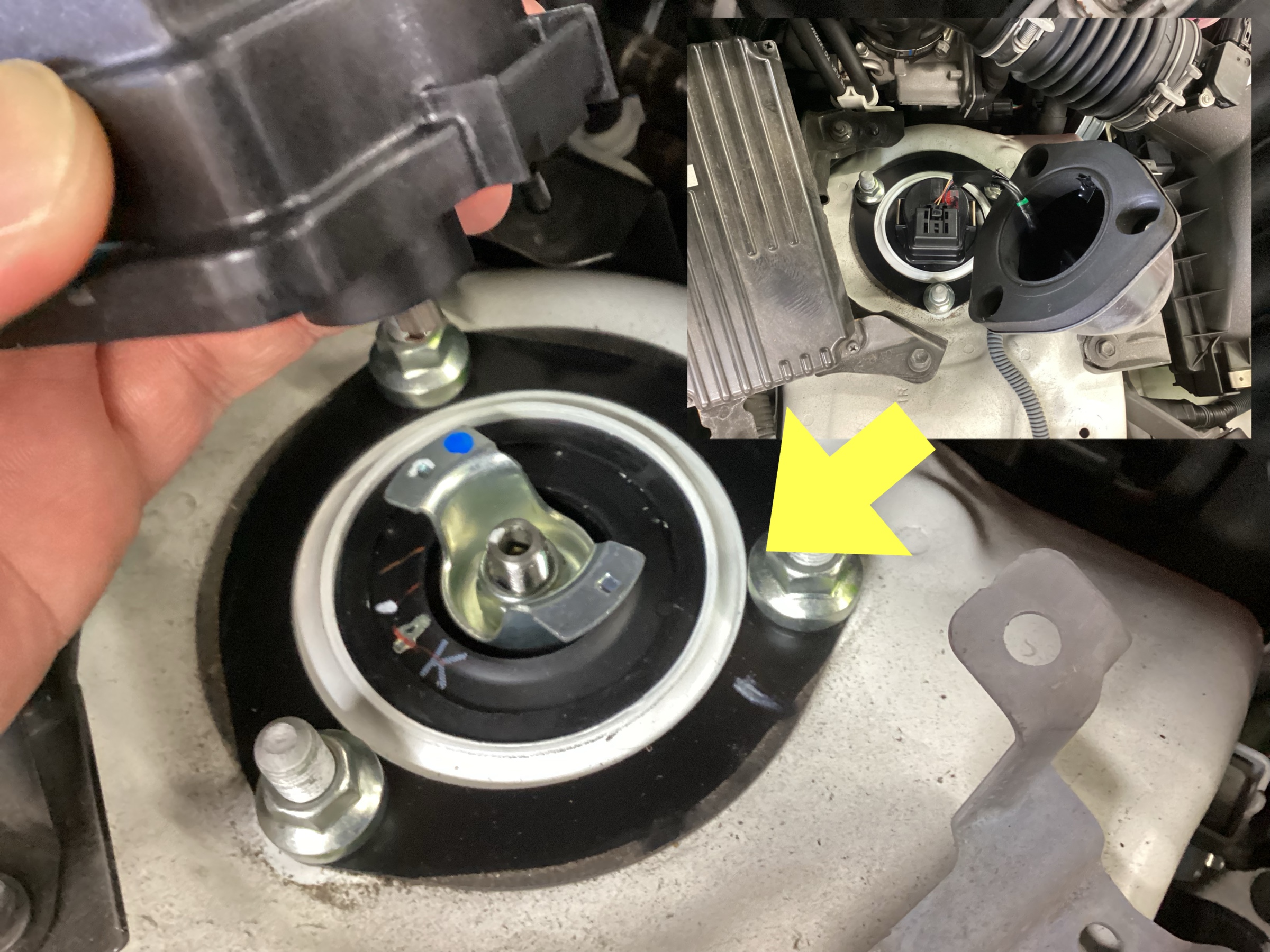 トヨタ クラウン(AWS210) TEIN FLEX AVS取り付け・アライメント | 店舗おススメ情報 | タイヤ館 GP新潟横越（新潟県）