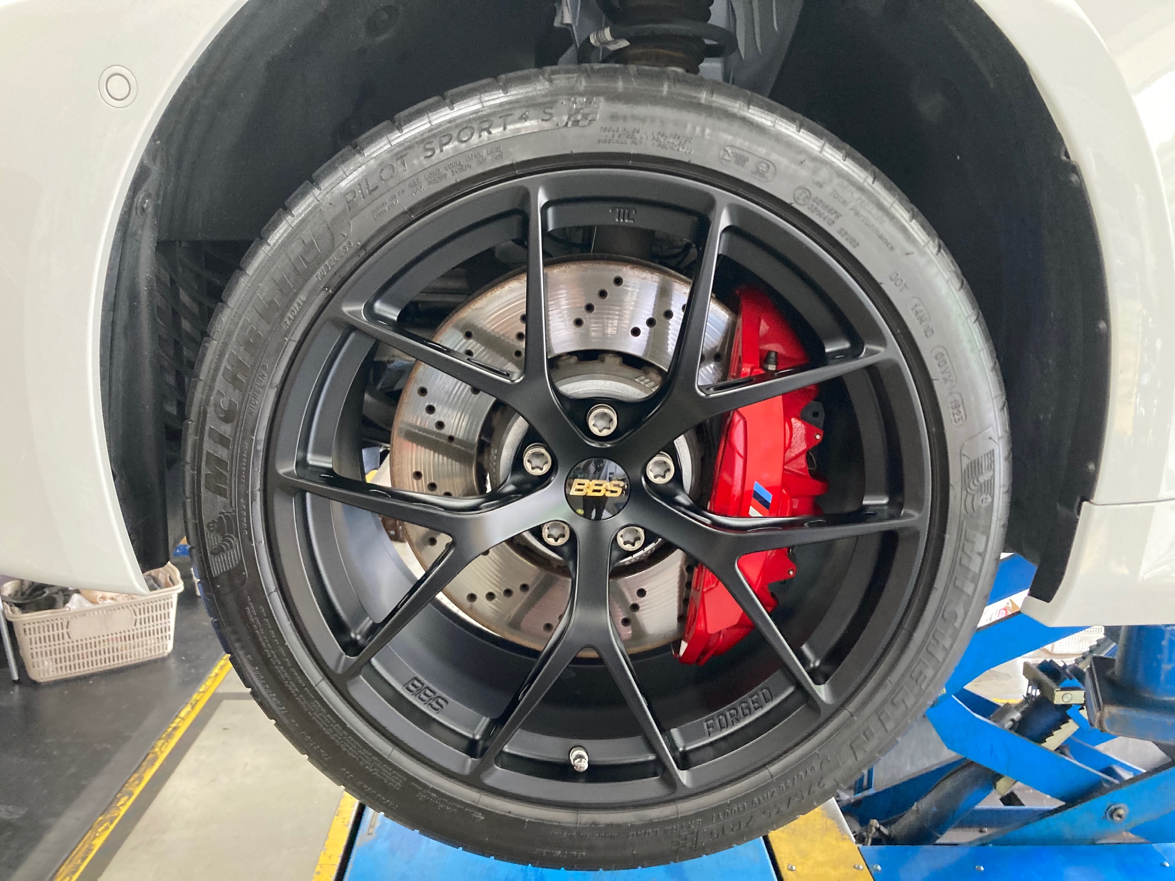 『BMW』 G87 M2 BBS FI-R Evo取付 | 店舗おススメ情報 | タイヤ館 多摩センター（東京都）