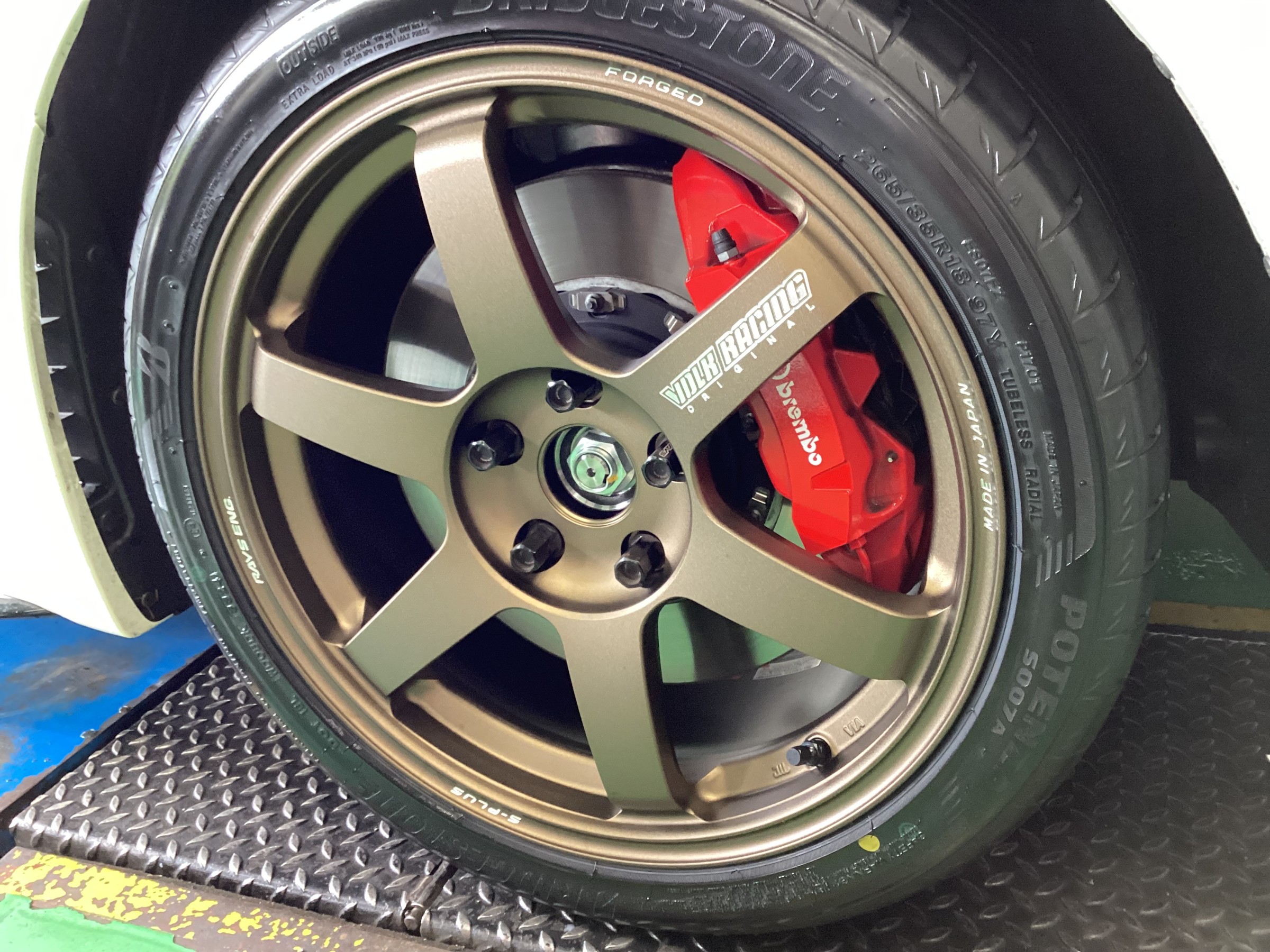 シビックタイプR FL5 TE37 SAGA S-plus お取付！ | 店舗おススメ情報 | タイヤ館 大船（神奈川県）