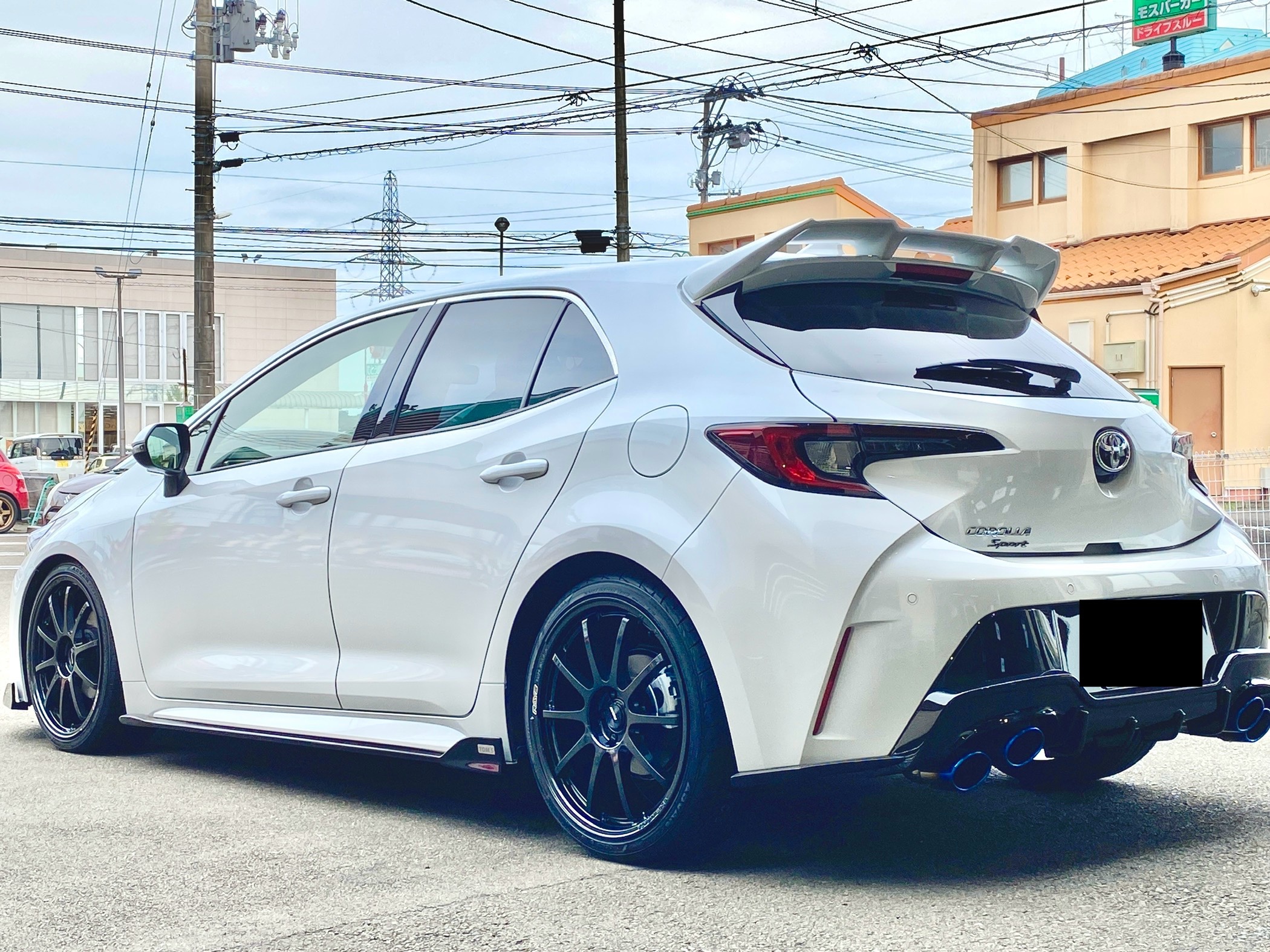 【ドレスアップ大商談会】カローラスポーツ x gramLIGHTS 57NR | 店舗おススメ情報 | タイヤ館 中山（宮城県）