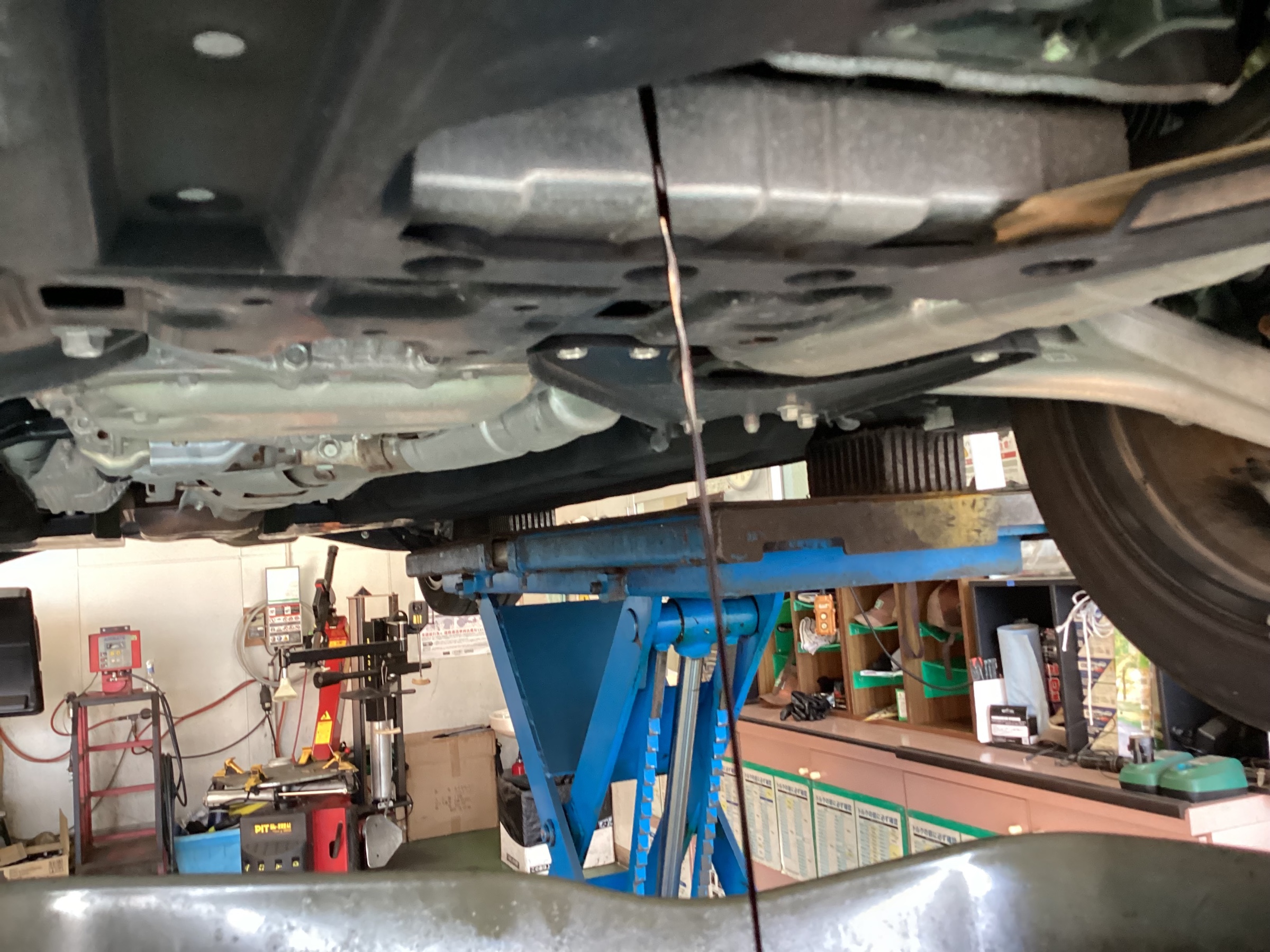 スバル・レヴォーグ(VN5)〜オイル(ECO MAX)＋エレメント交換〜 | 店舗おススメ情報 | タイヤ館 ひたち多賀（茨城県）