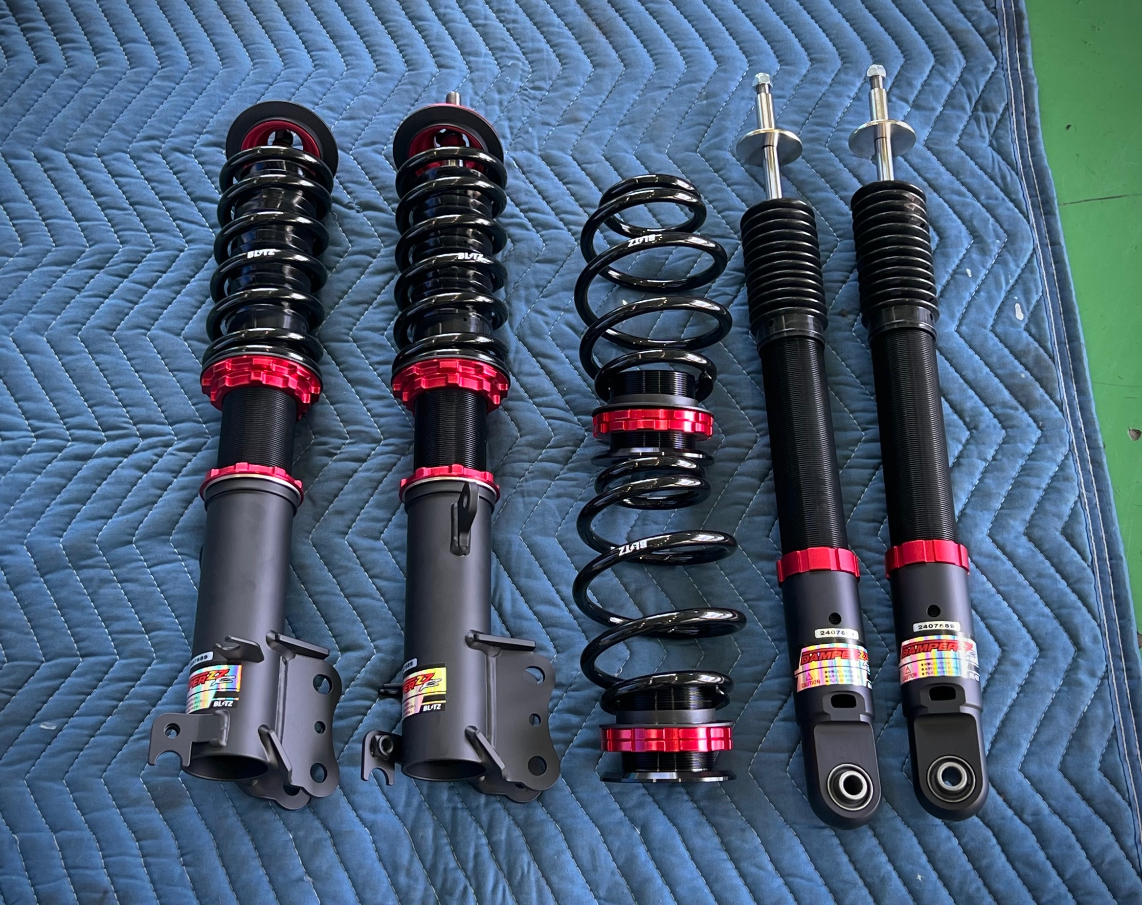 SUZUKI SWIFT Sport ・BLITZ DAMPER ZZ-R 装着。 | 店舗おススメ情報 | タイヤ館 綾瀬（神奈川県）