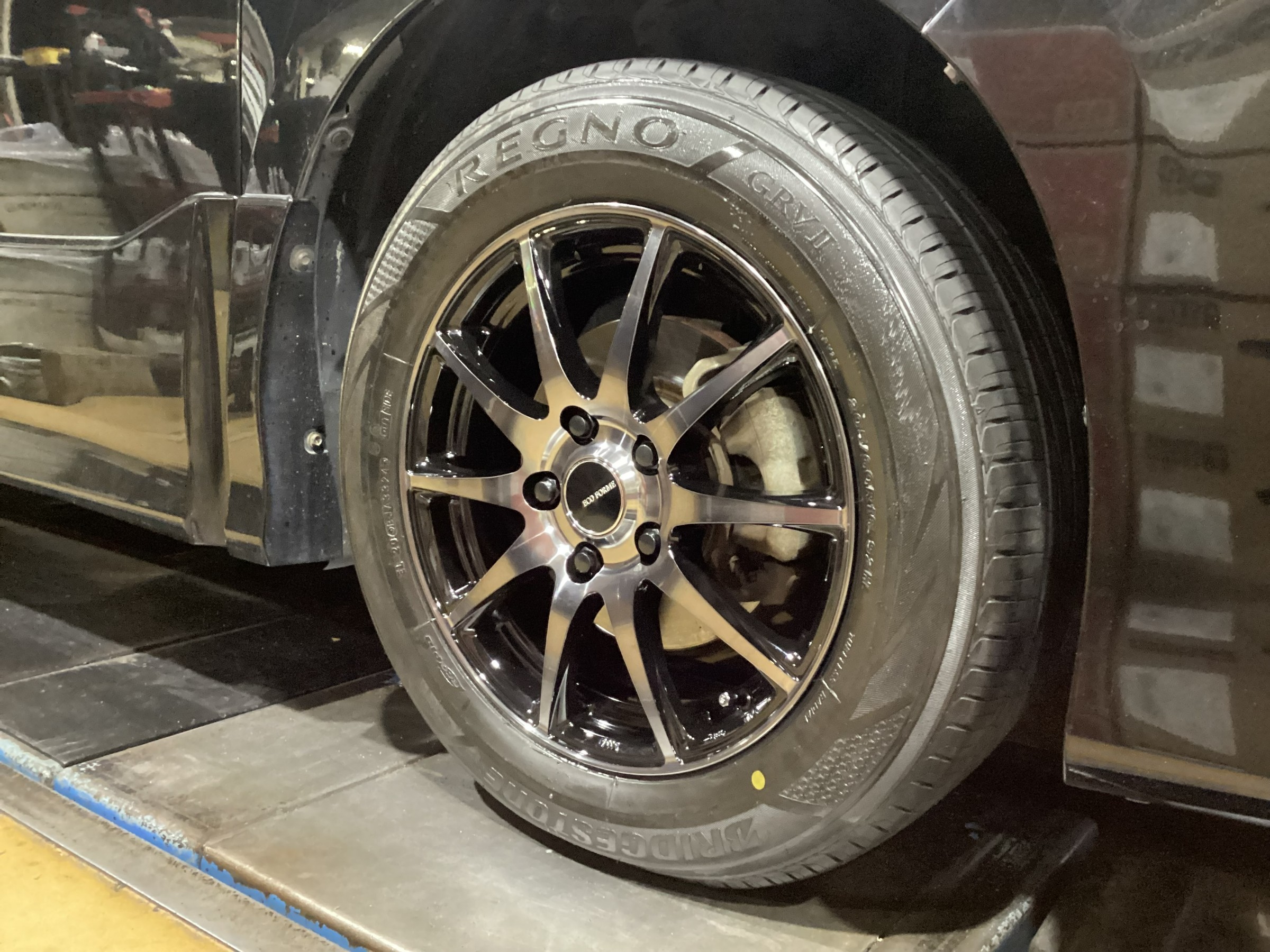 TOYOTA VOXY エコフォルムCRS23 アルミホイール交換！！！ | 店舗おススメ情報 | タイヤ館 大府（愛知県）