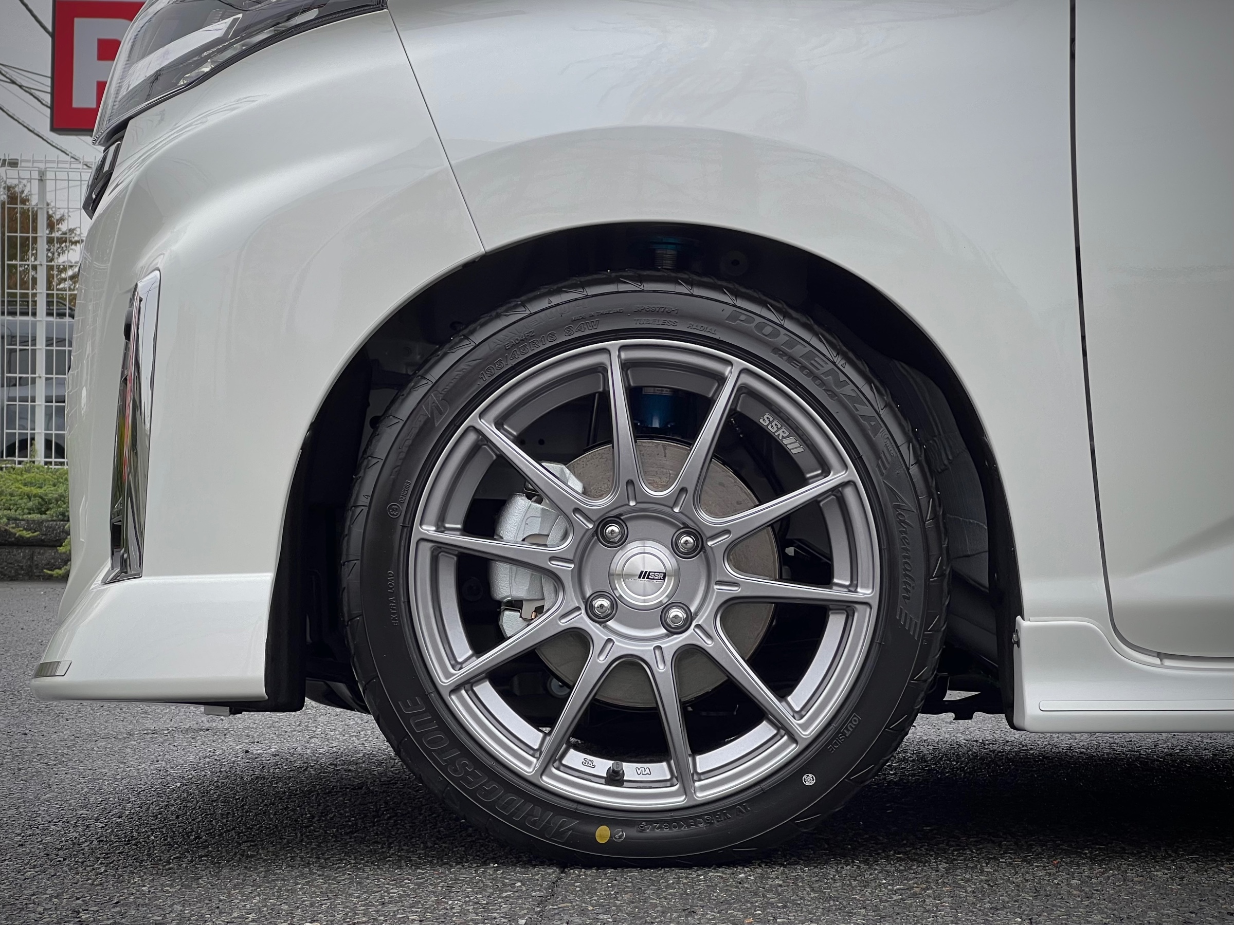 TOYOTA ROOMY CUSTOM・CUSCO Street ZERO・SSR GTX01・POTENZA RE004 装着。 | 店舗おススメ情報 | タイヤ館 綾瀬（神奈川県）