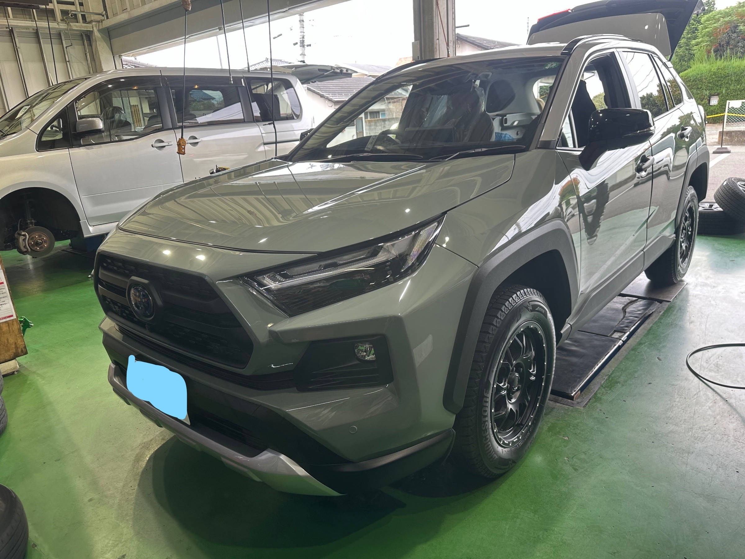 TOYOTA RAV4 DM-V3装着！！ | 店舗おススメ情報 | タイヤ館 湯村（山梨県）