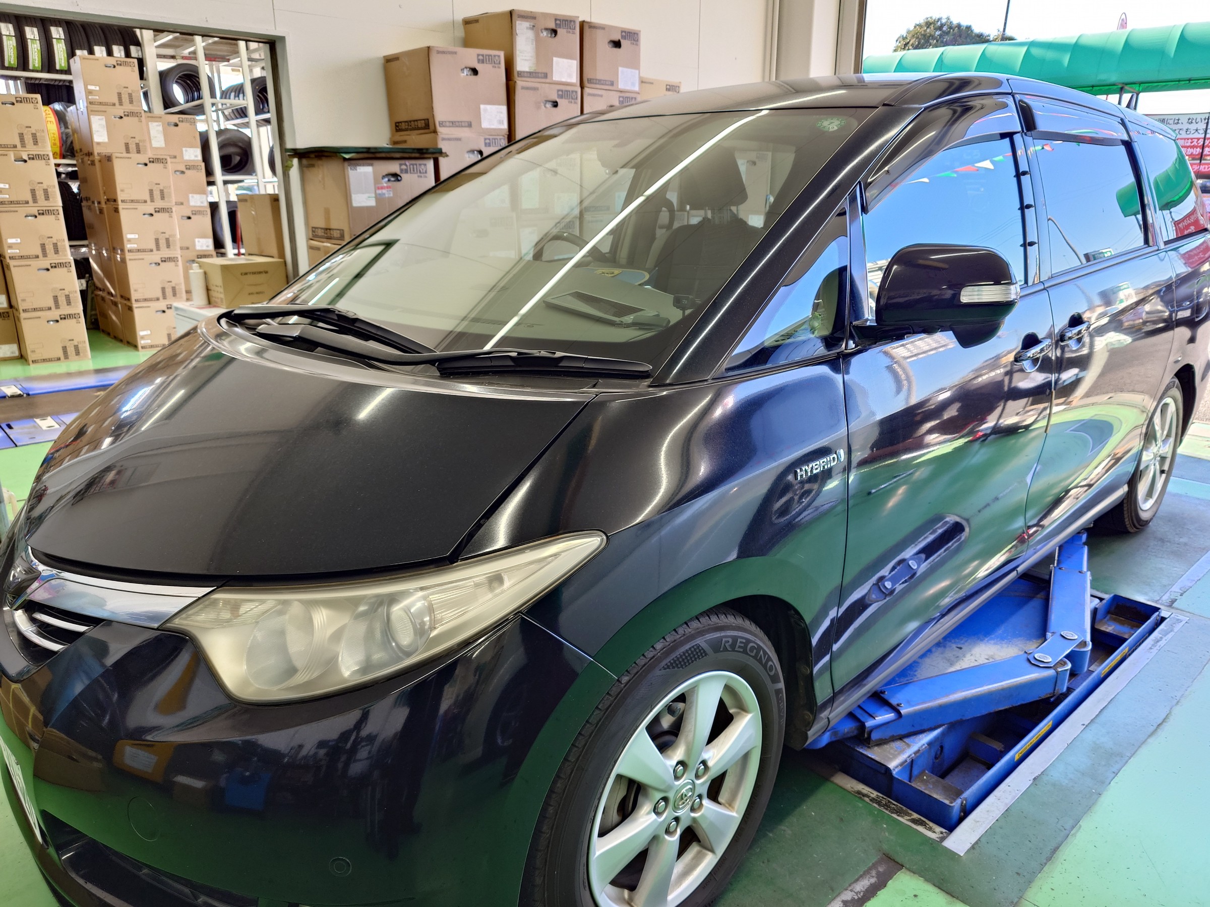 TOYOTA・ESTIMA HYBRID・AHR20 】KYB取付 | 店舗おススメ情報 | タイヤ館 土浦北インター（茨城県）