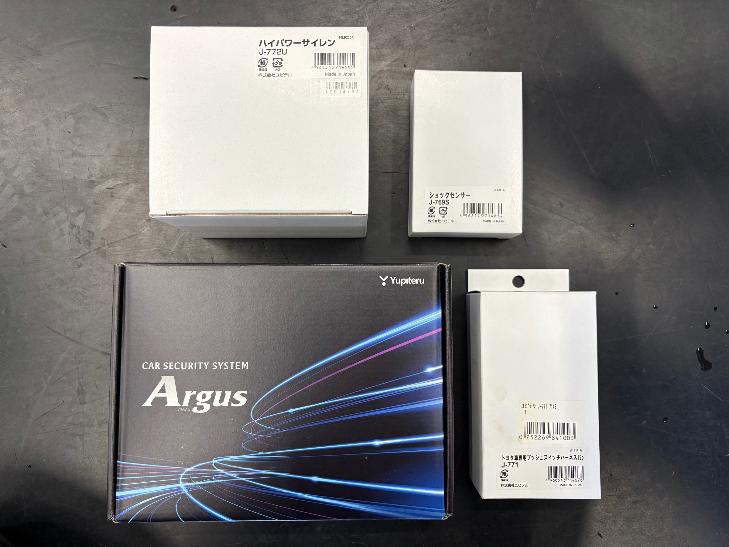 Argus D1 アルゴス セキュリティ 施工開始致しました！ | スタッフ 日記 | コクピット 21大阪 | 車のカスタマイズにかかわるスタッフより