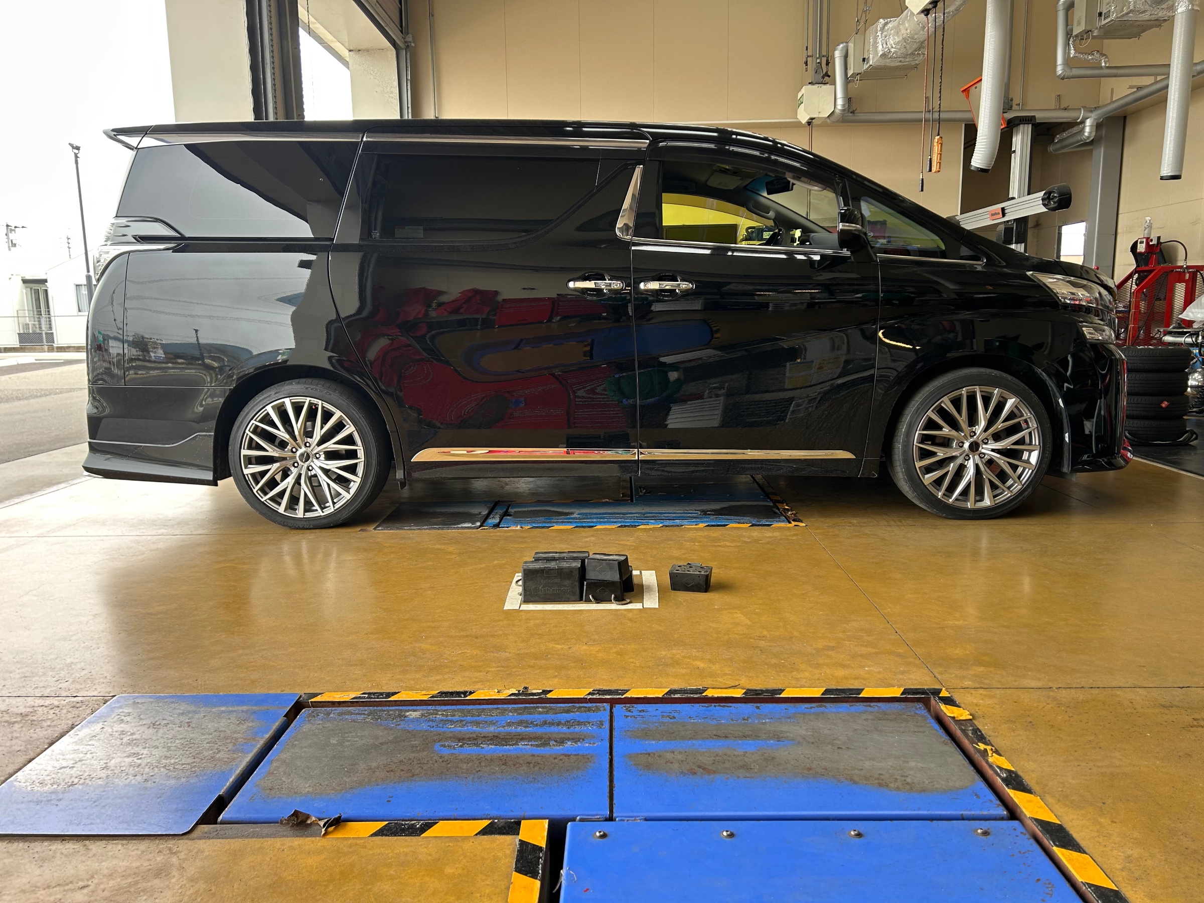 トヨタ 30 ヴェルファイア RS☆R Ti2000ハーフダウンサス クスコ ショックアブソーバー お取付け☆ | 店舗おススメ情報 | タイヤ館 飯塚（福岡県）