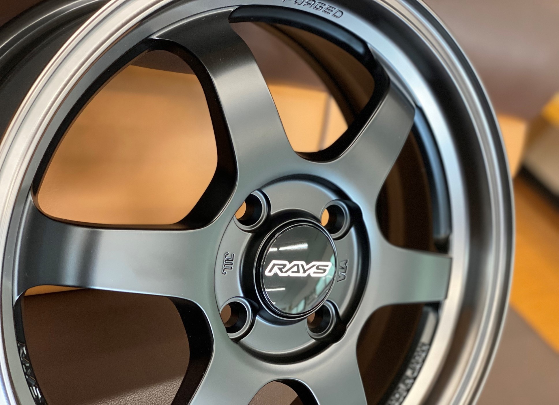 中四国タイヤ館特別カラー！！RAYS VOLK RACING TE37 KCR PHカラー 在庫あります★ | 店舗おススメ情報 | タイヤ館 丸亀（香川県）