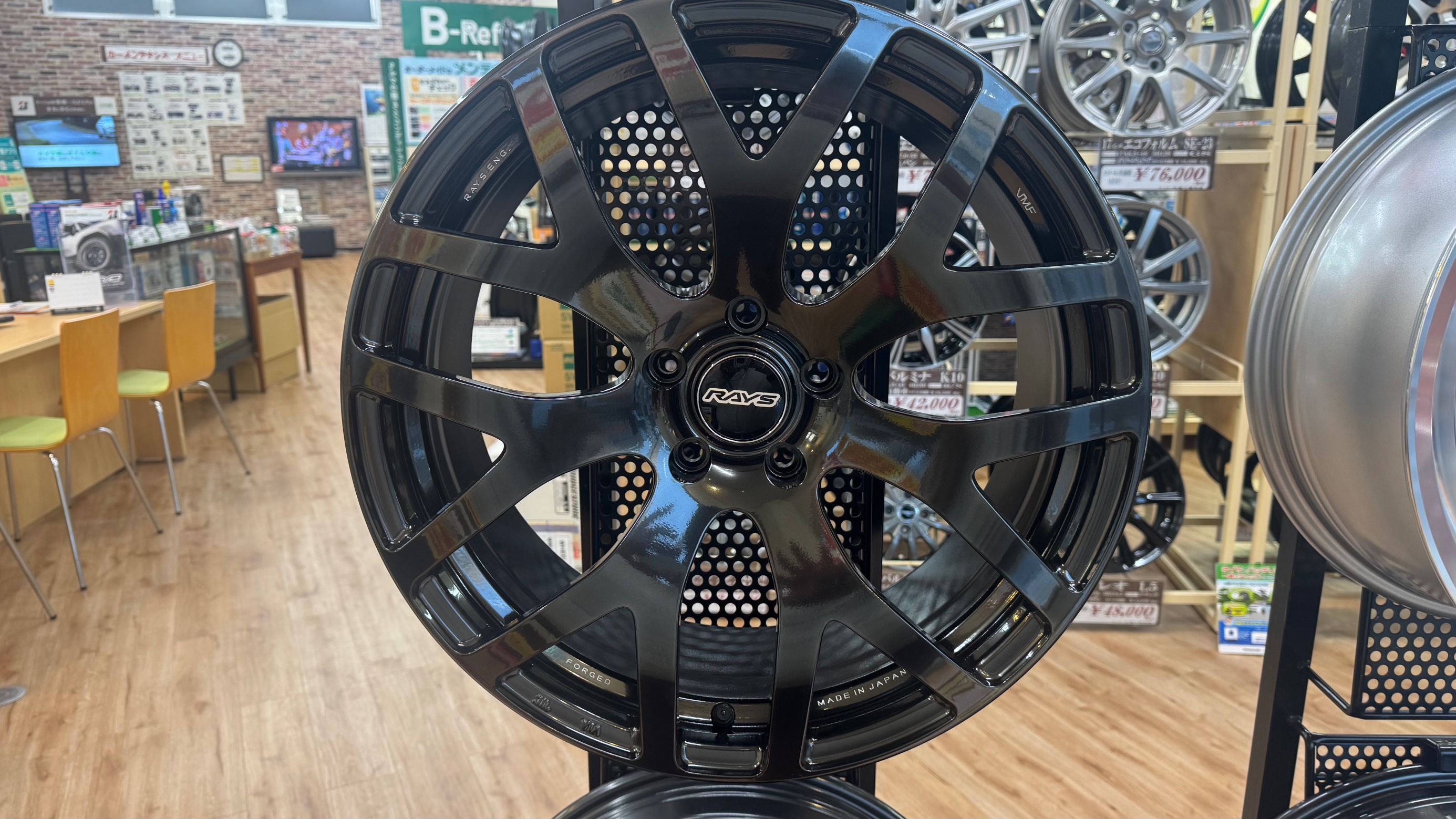 RAYS VMF S-01 | 店舗おススメ情報 | タイヤ館 池上（東京都）